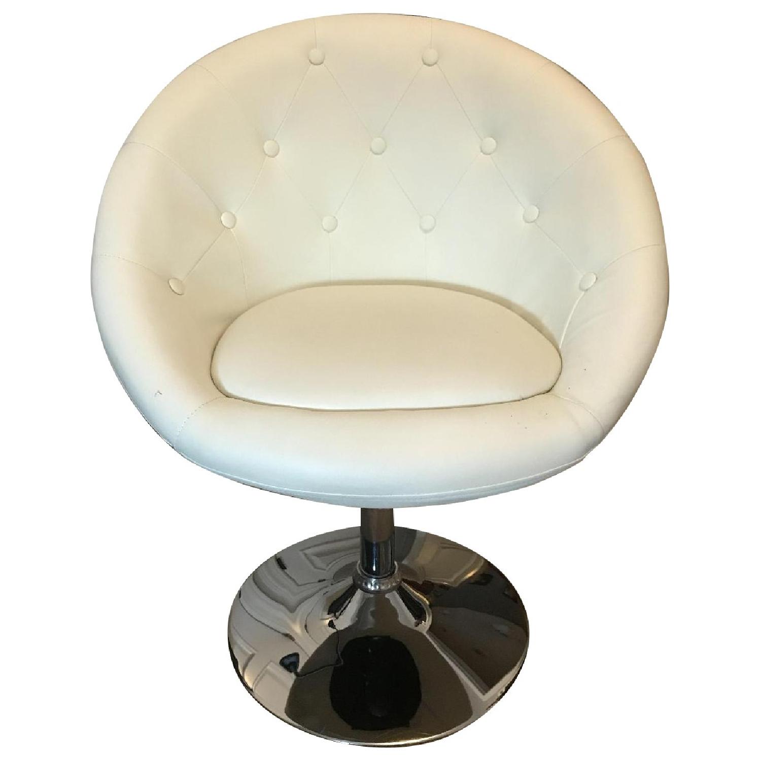 White Round Accent Desk Chair - AptDeco