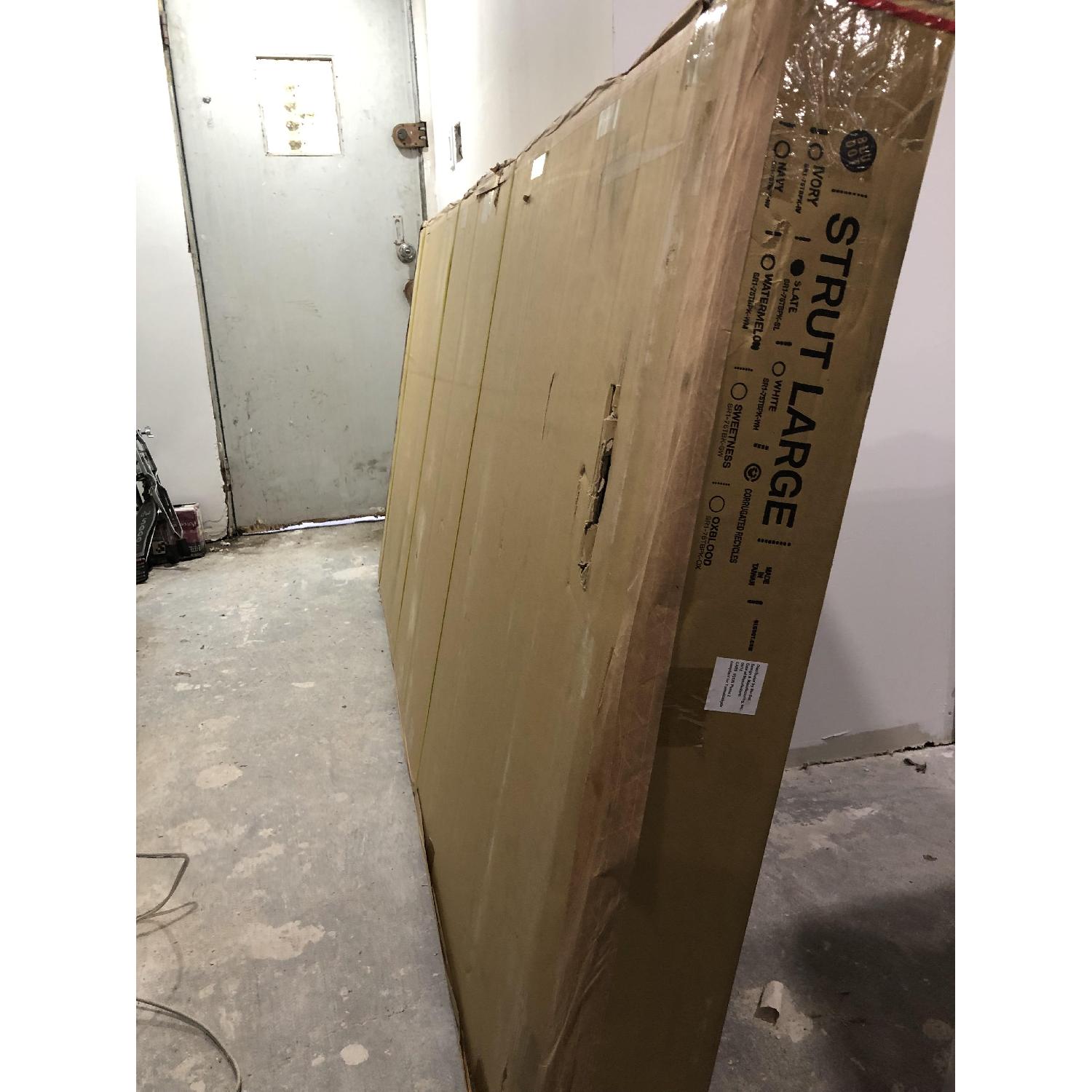 Strut Large Table - AptDeco