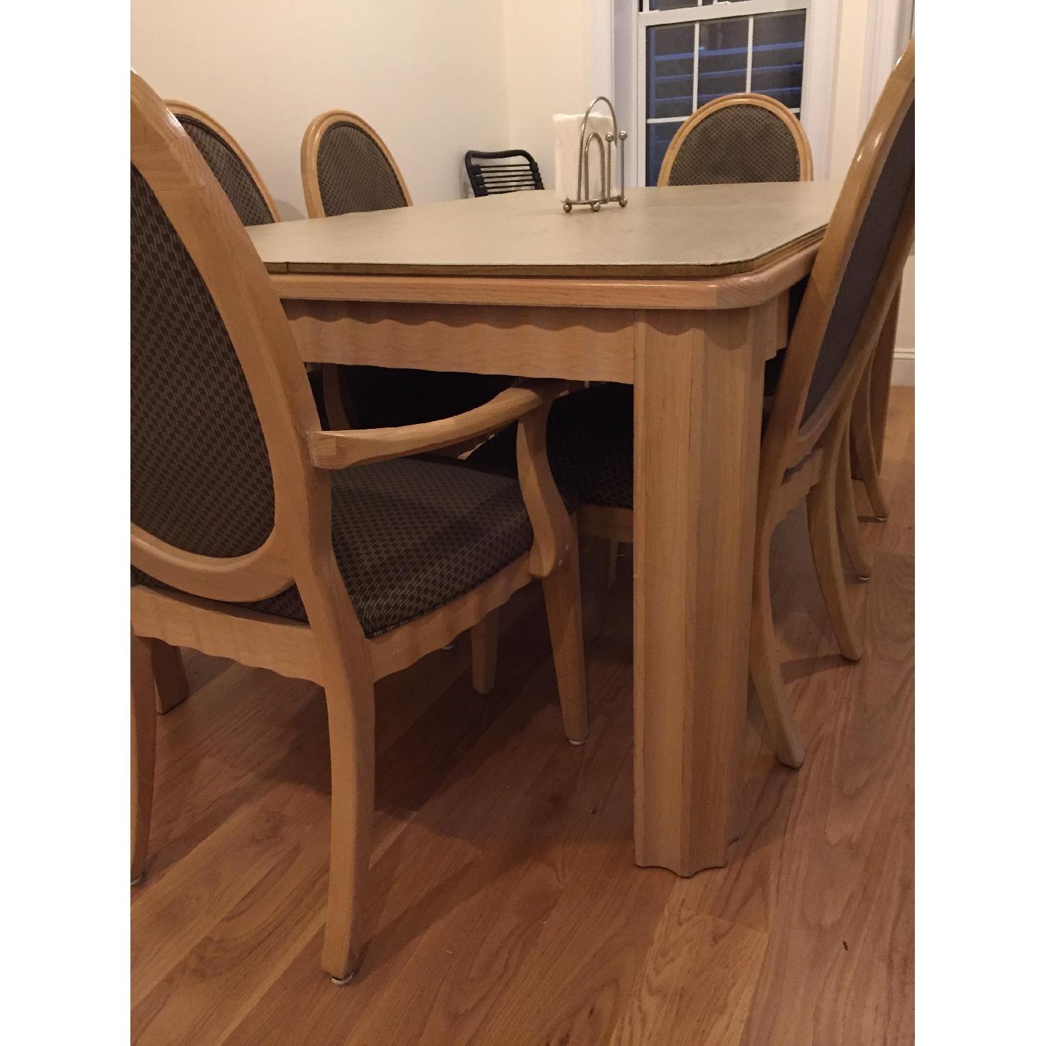 Thomasville Expandable Dining Table w/ 6 Chairs - AptDeco