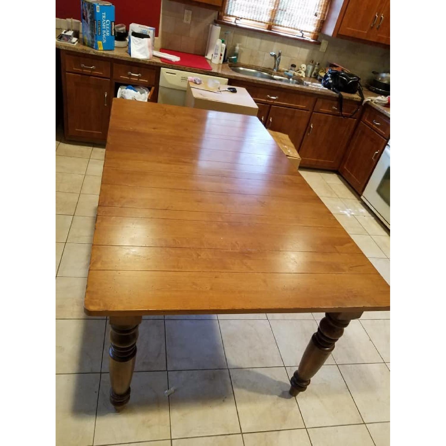 Ethan Allen Expandable Dining Table w/ 6 Chairs - AptDeco