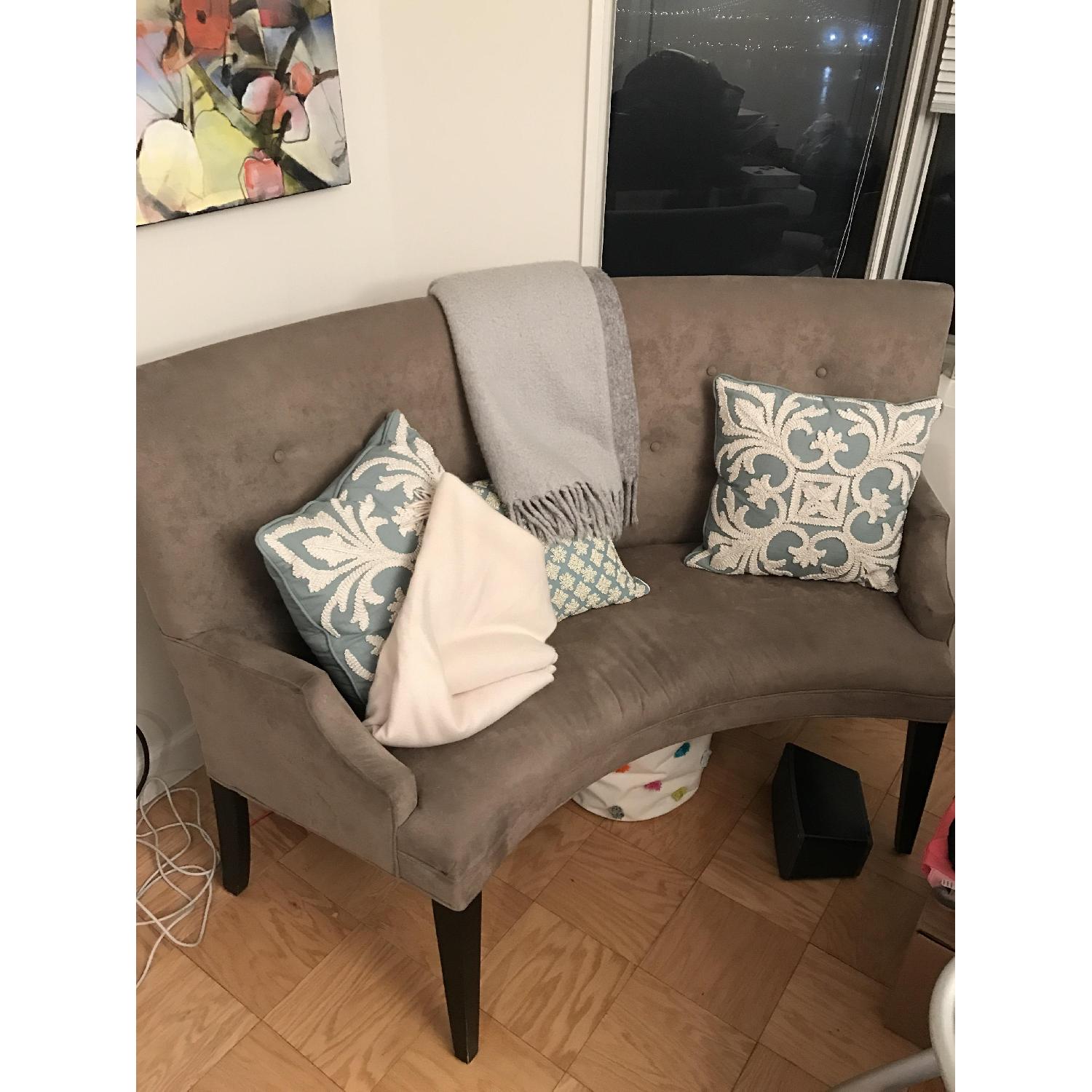 Alcove Chair - AptDeco