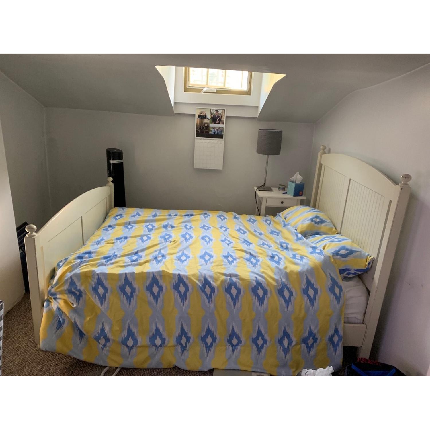 Pottery Barn Thomas Full Size Bed - AptDeco