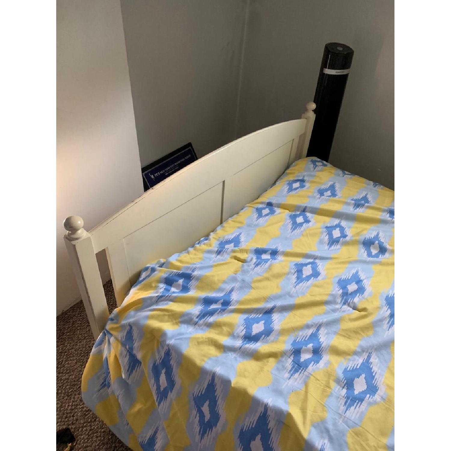 Pottery Barn Thomas Full Size Bed - AptDeco