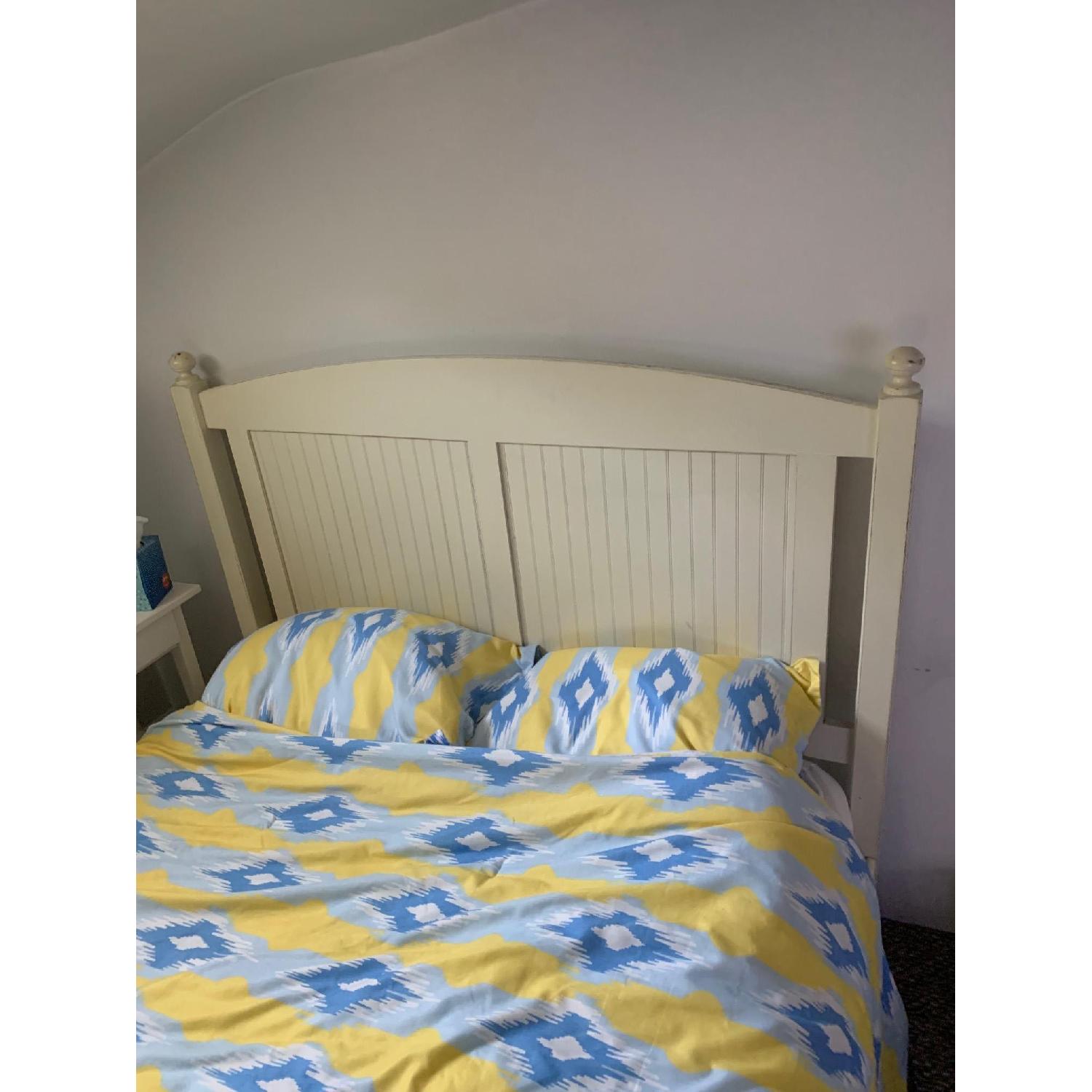 Pottery Barn Thomas Full Size Bed - AptDeco