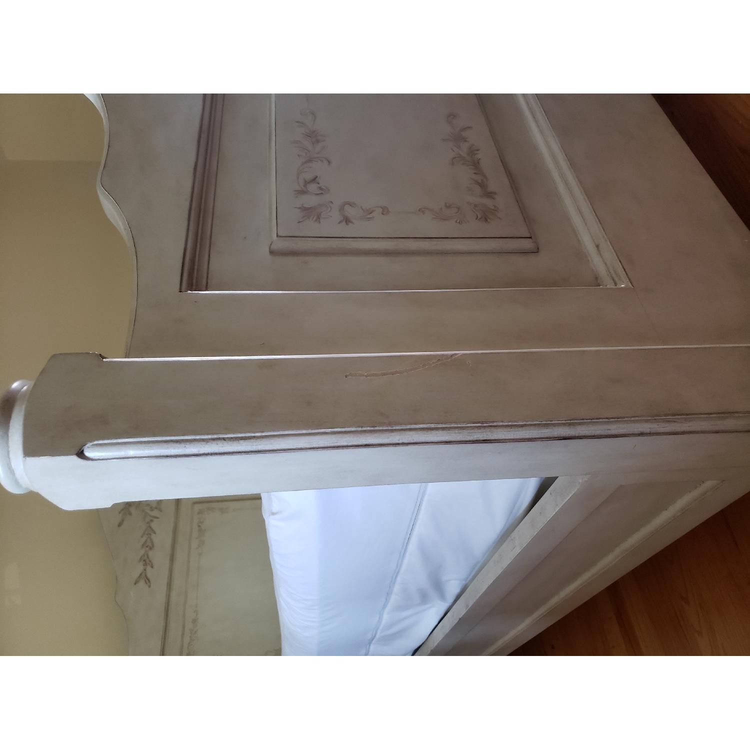 Fortunoff King Bed Frame - AptDeco