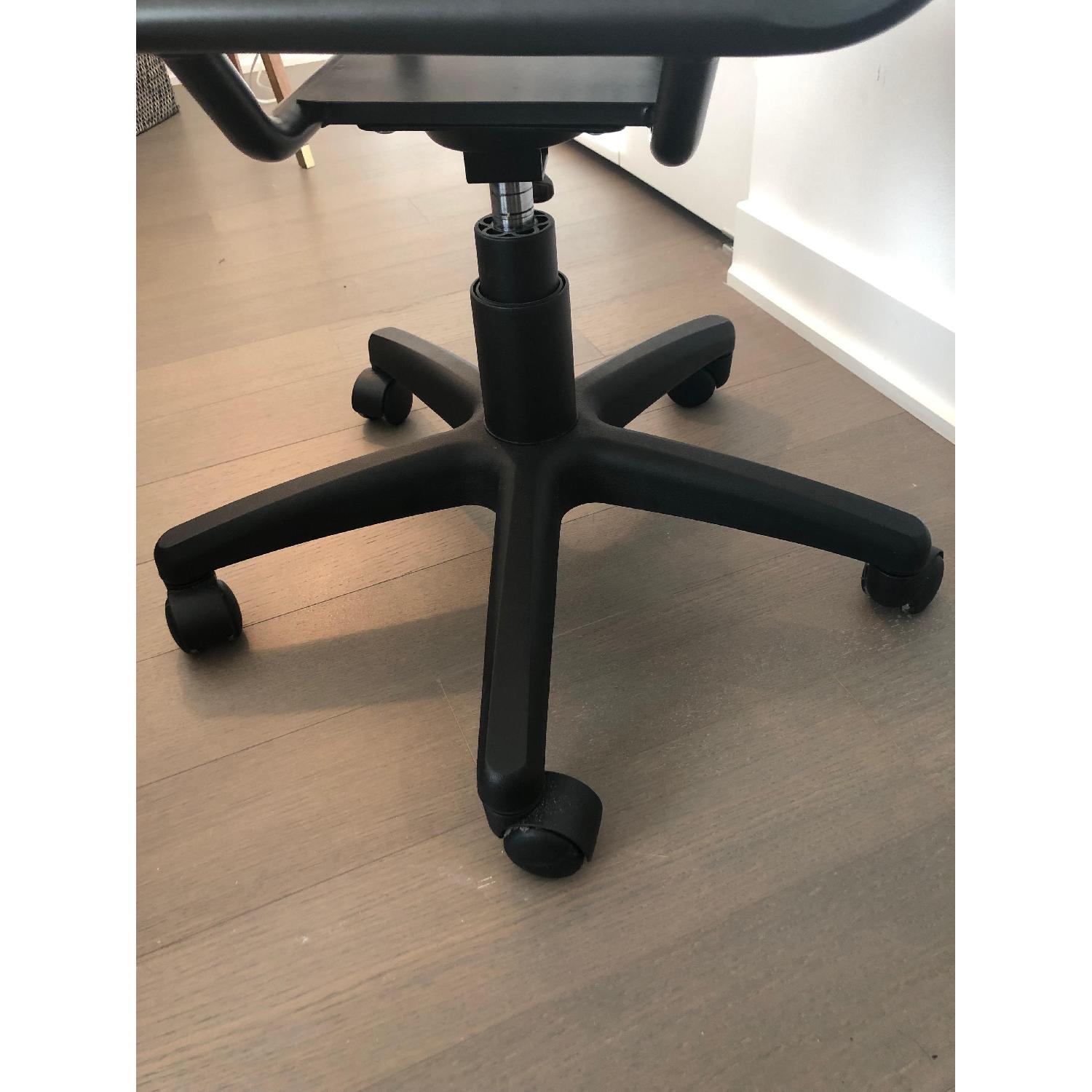 Container Store Black Bungee Office Chair - AptDeco