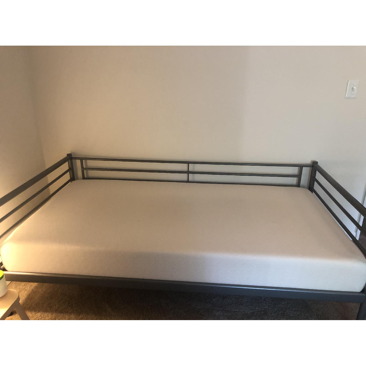 Ikea svarta daybed store