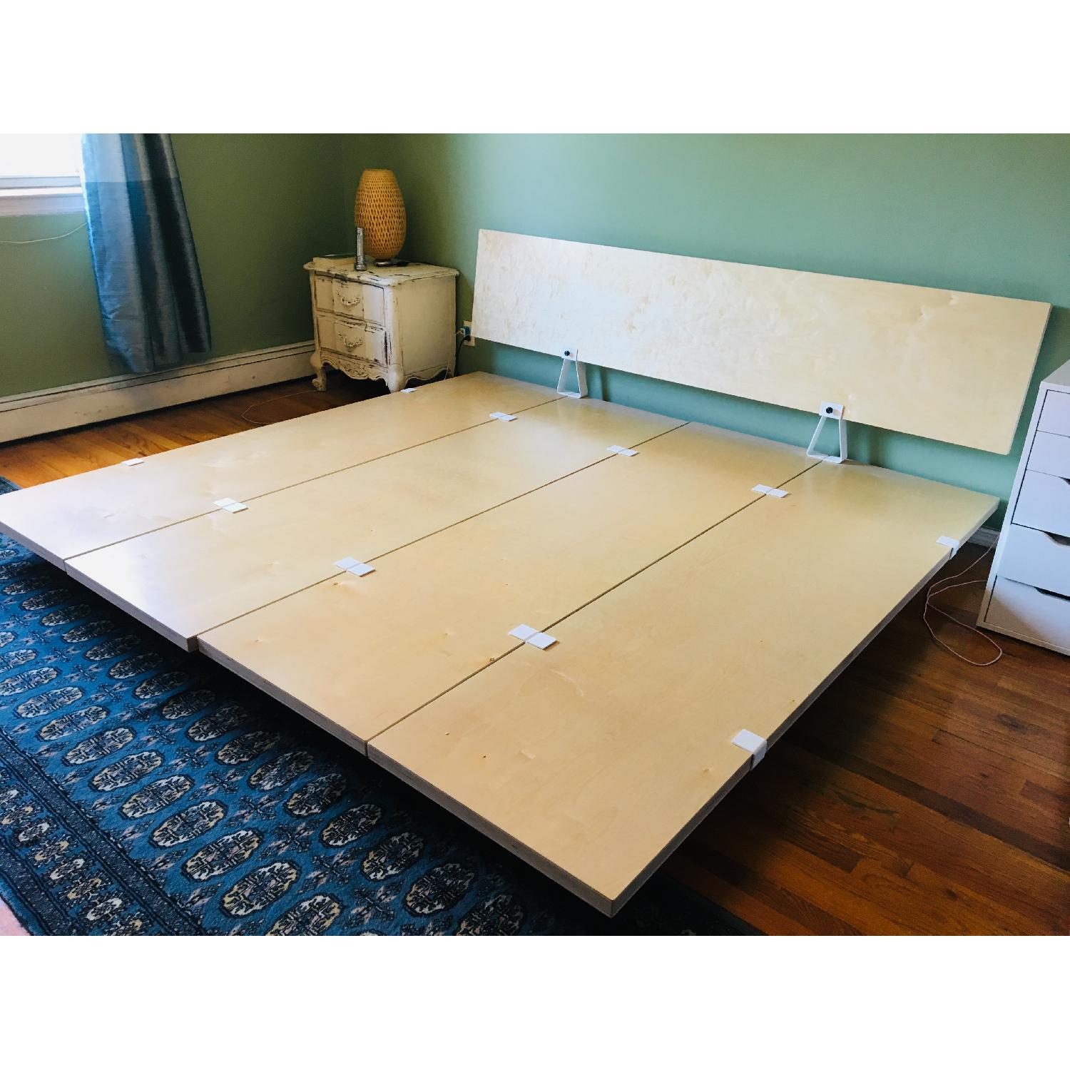 Floyd King Platform Bed w/ Headboard - AptDeco