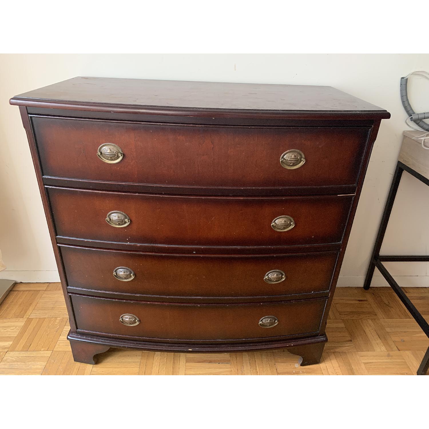 Bombay Company Colonial-Style 4-Drawer Dresser - AptDeco