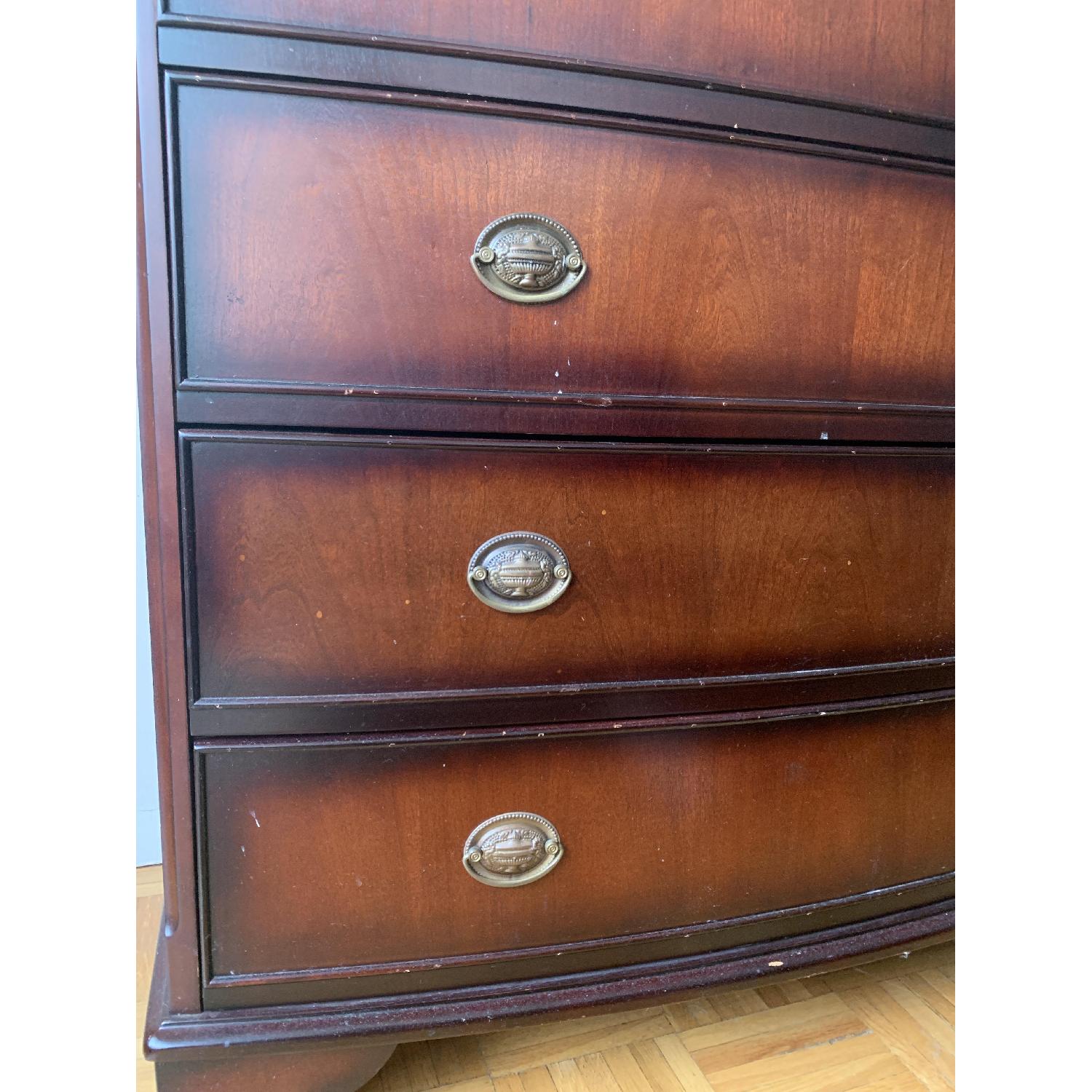 Bombay Company Colonial-Style 4-Drawer Dresser - AptDeco