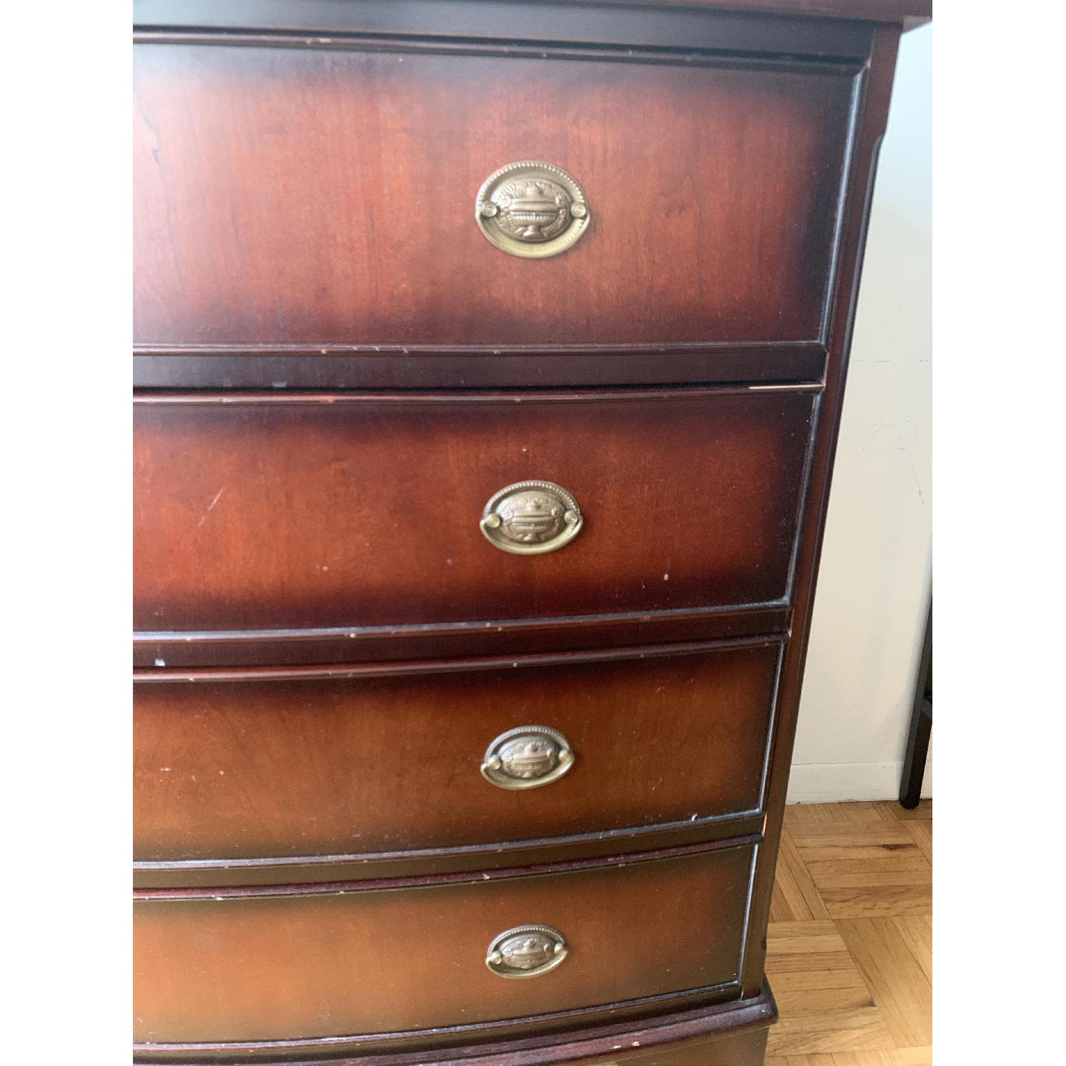 Bombay Company Colonial-Style 4-Drawer Dresser - AptDeco