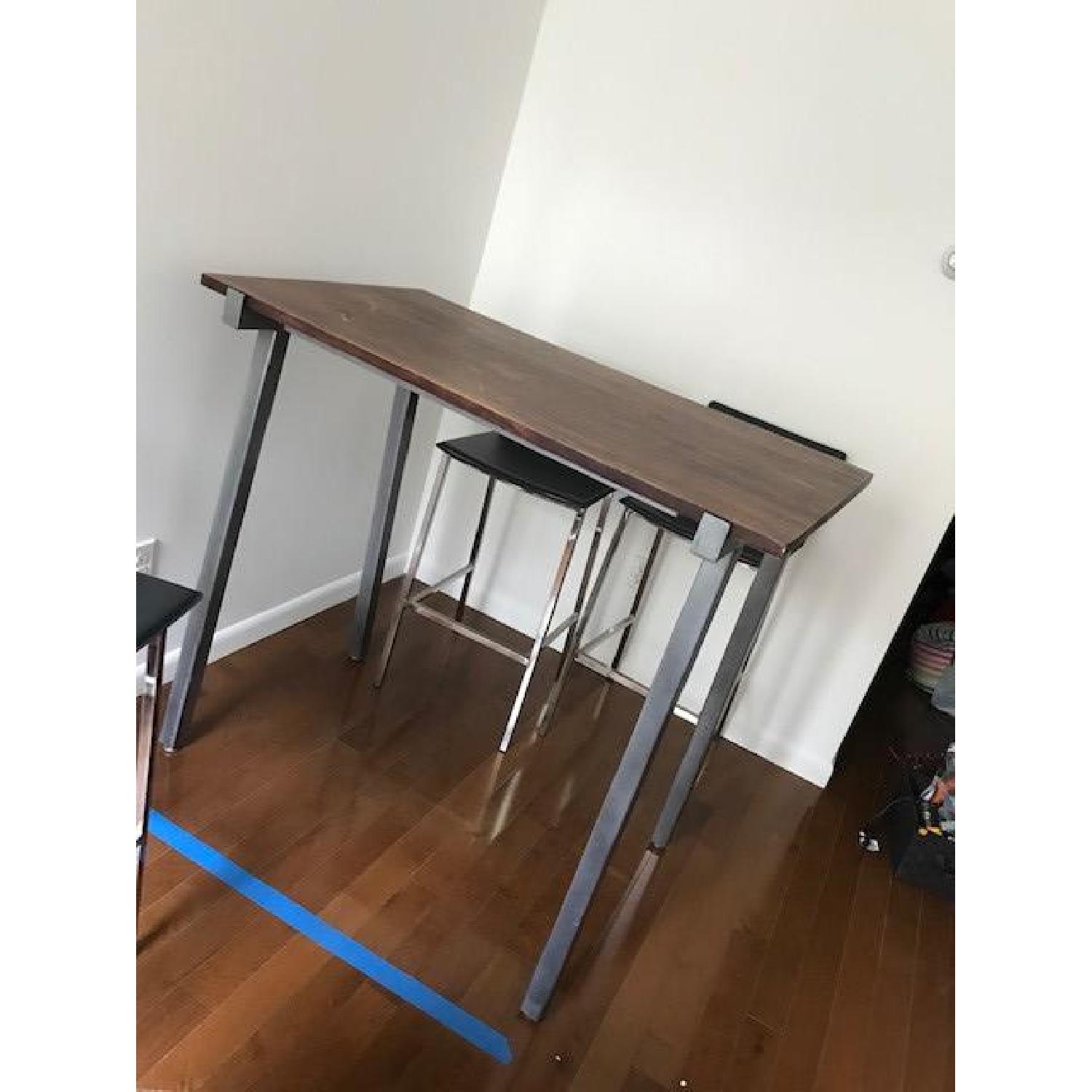 CB2 High Dining Table w/ 4 Barstools - AptDeco