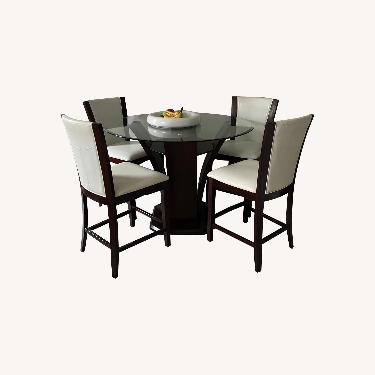 Raymour & Flanigan Dining Table - AptDeco
