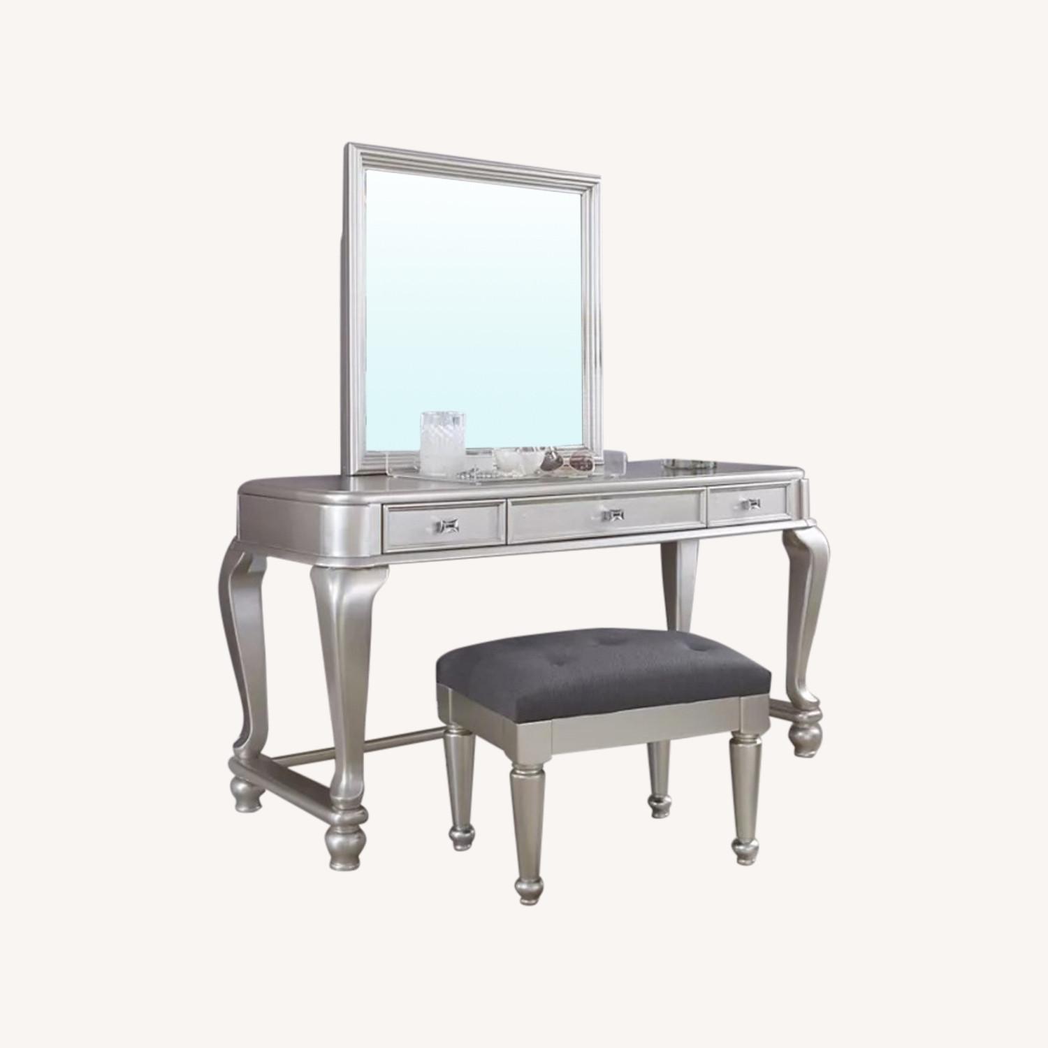 Ashley Furniture Coralayne Vanity with Seat - AptDeco