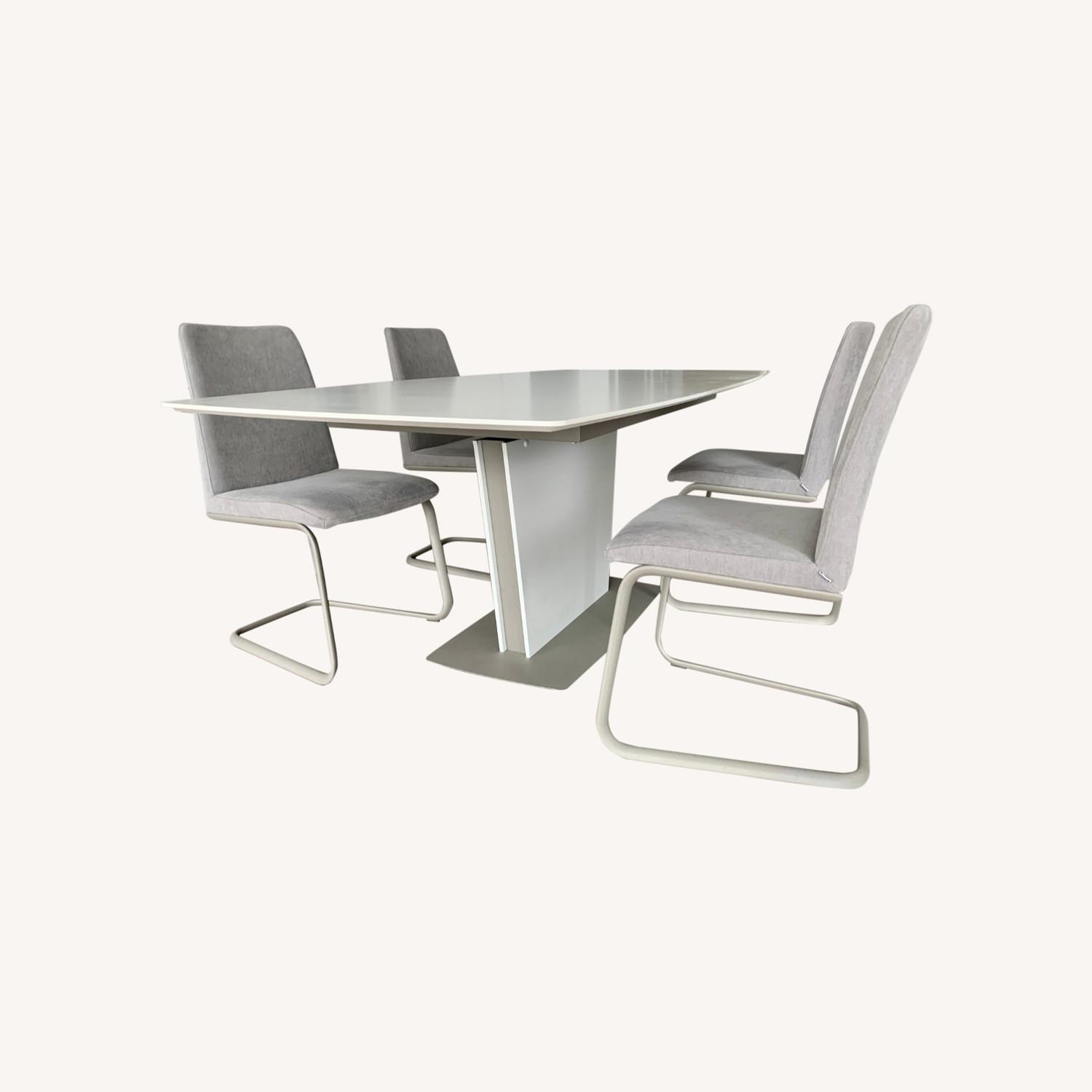 BoConcept Modern Dining Sets - AptDeco