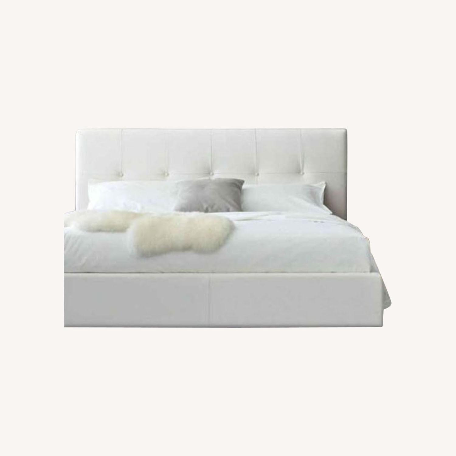 Calligaris Swami Fully-Upholstered Bed - AptDeco