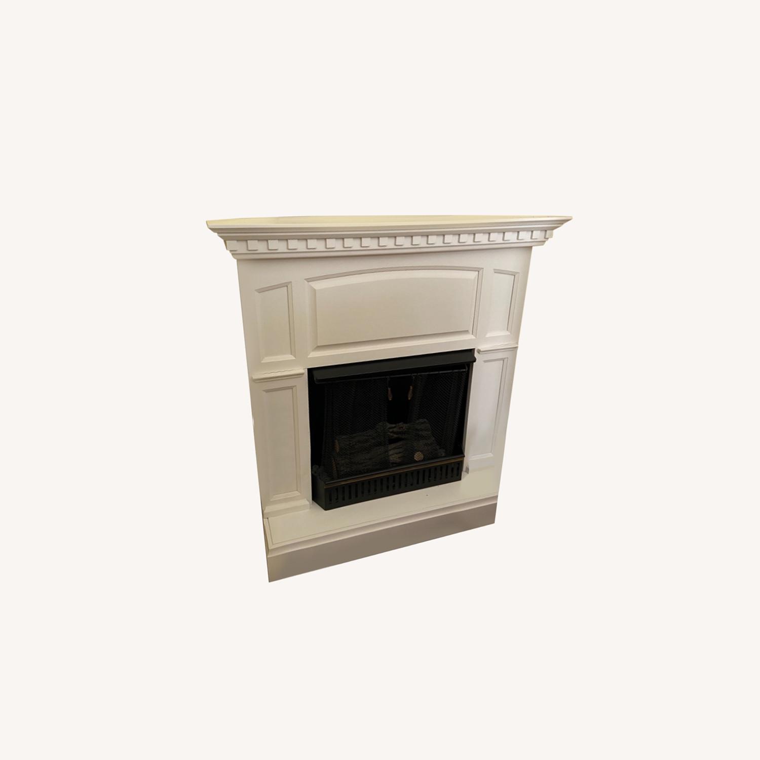 Whiskey Road Corner Fireplace - AptDeco