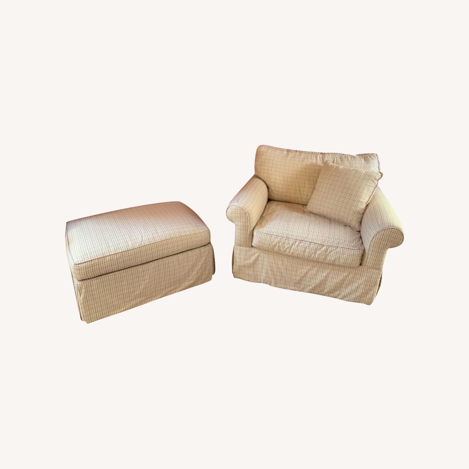 Rowe Furniture Nantucket Chaise and ottoman - AptDeco