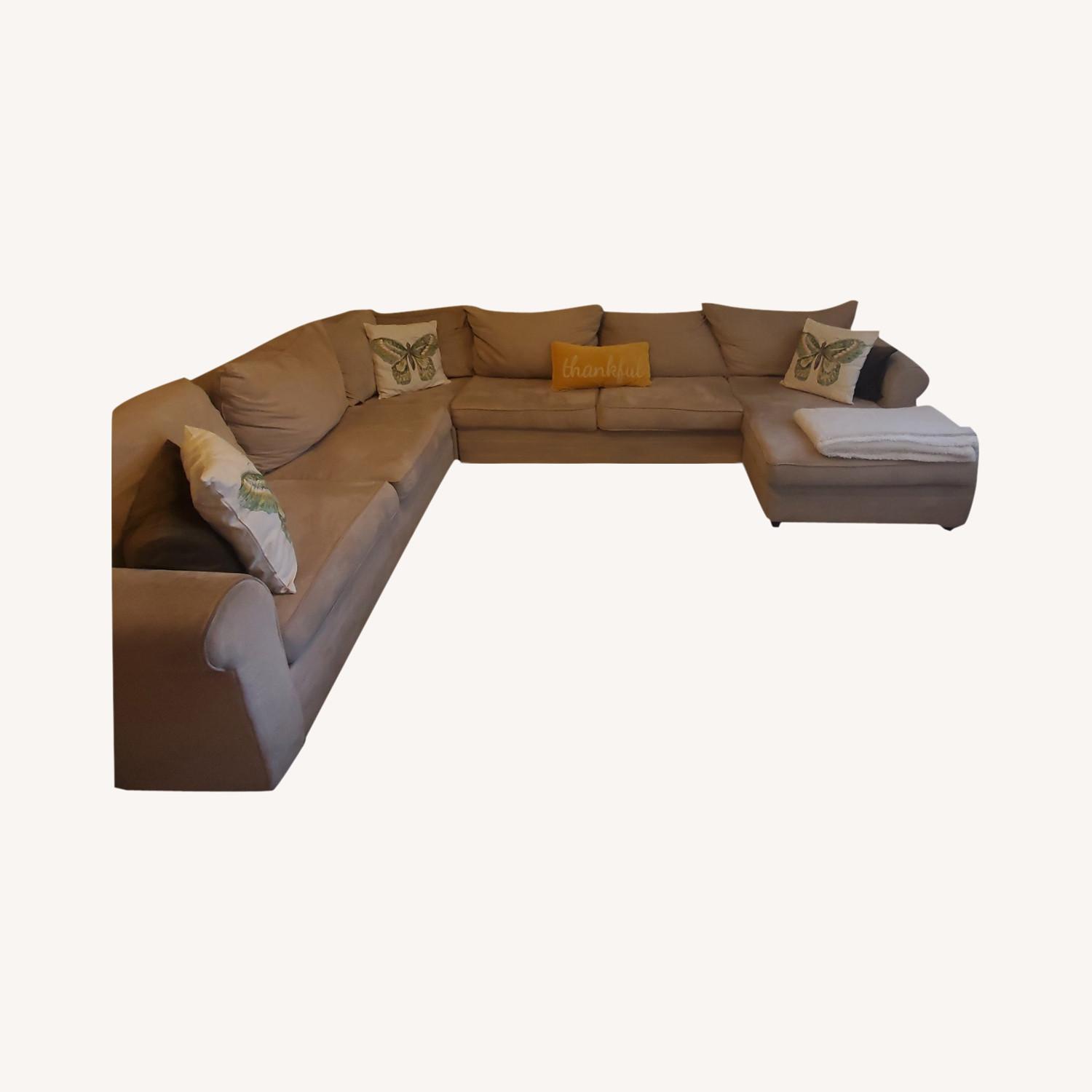 4 PC Sectional Sofa - AptDeco