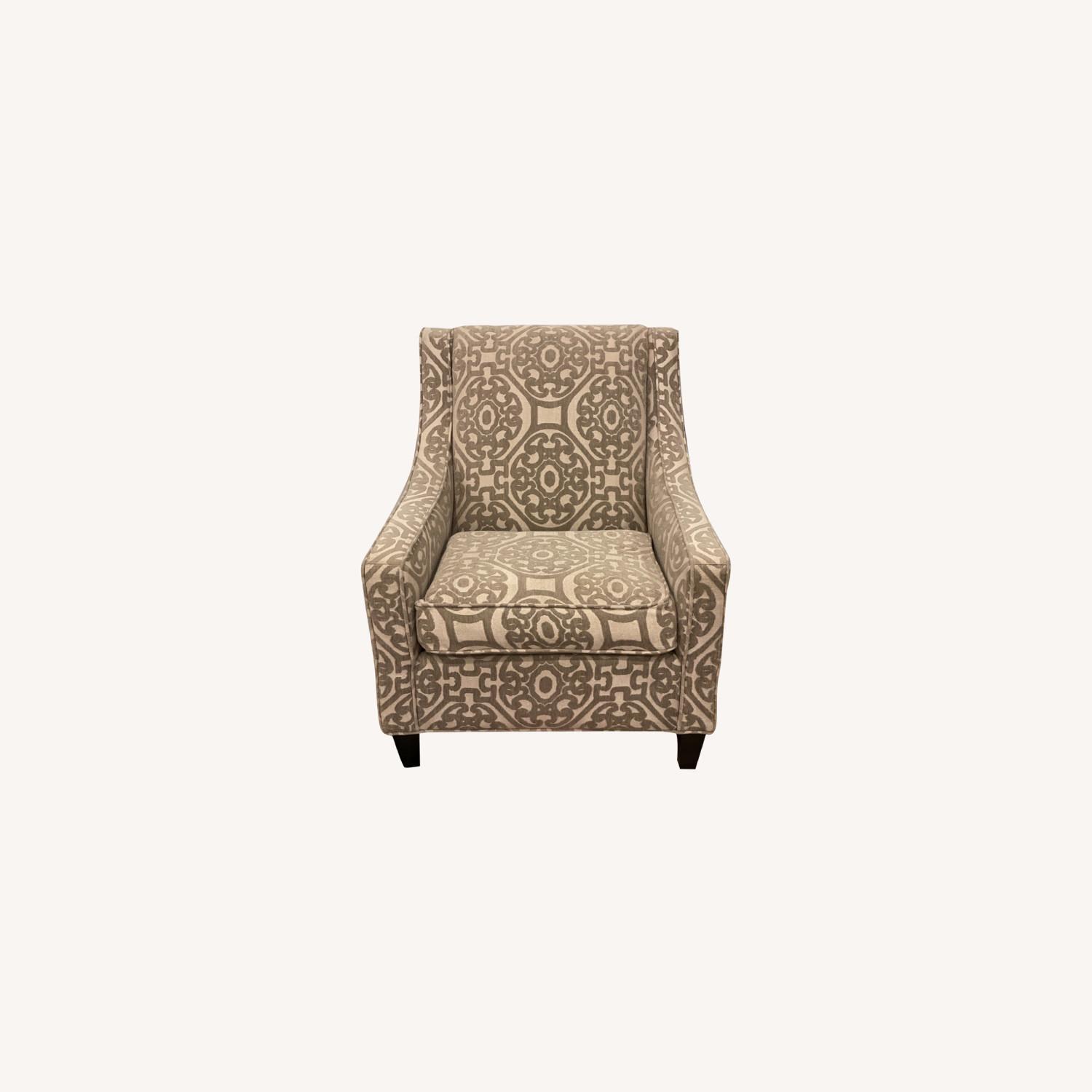 Raymour And Flanigan Accent Chairs