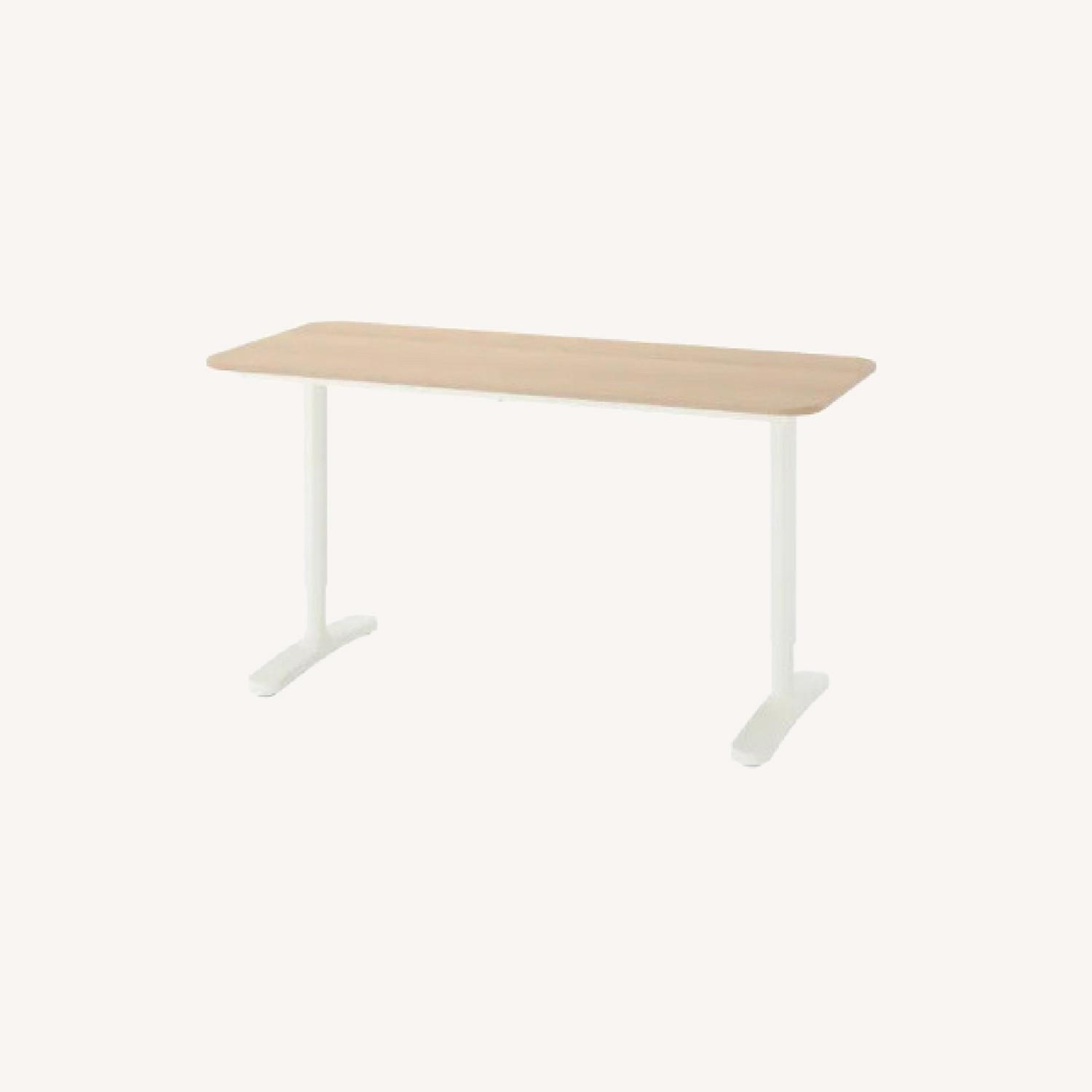 IKEA Bekant Desk (White Stained Oak Veneer) - AptDeco