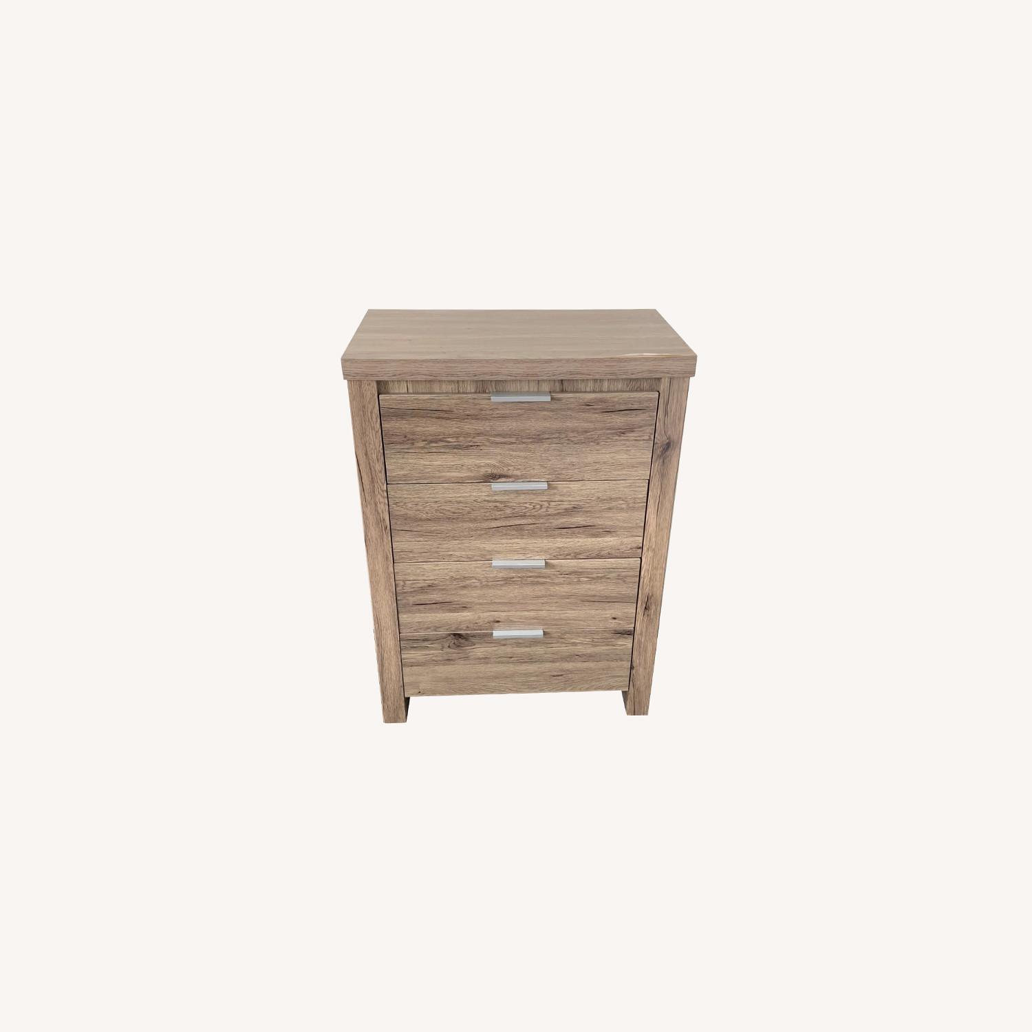 Oak Brown 4-Drawer Chest - AptDeco