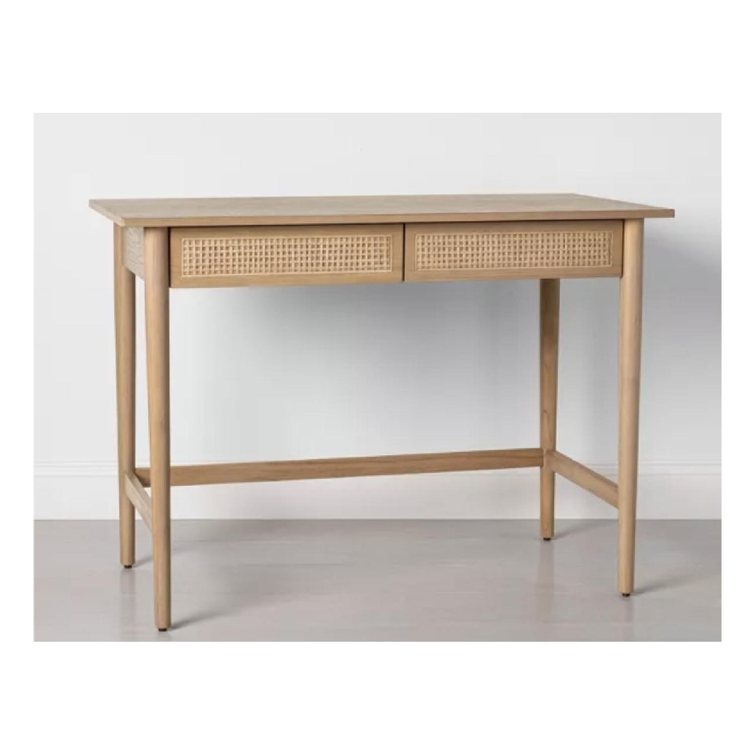 Target Desk - AptDeco