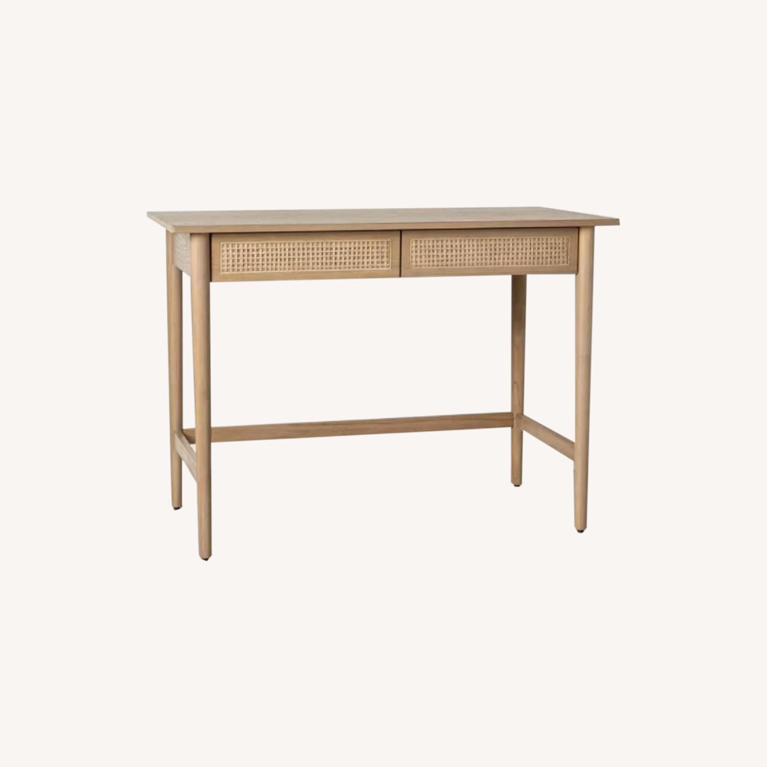 Target Desk - AptDeco