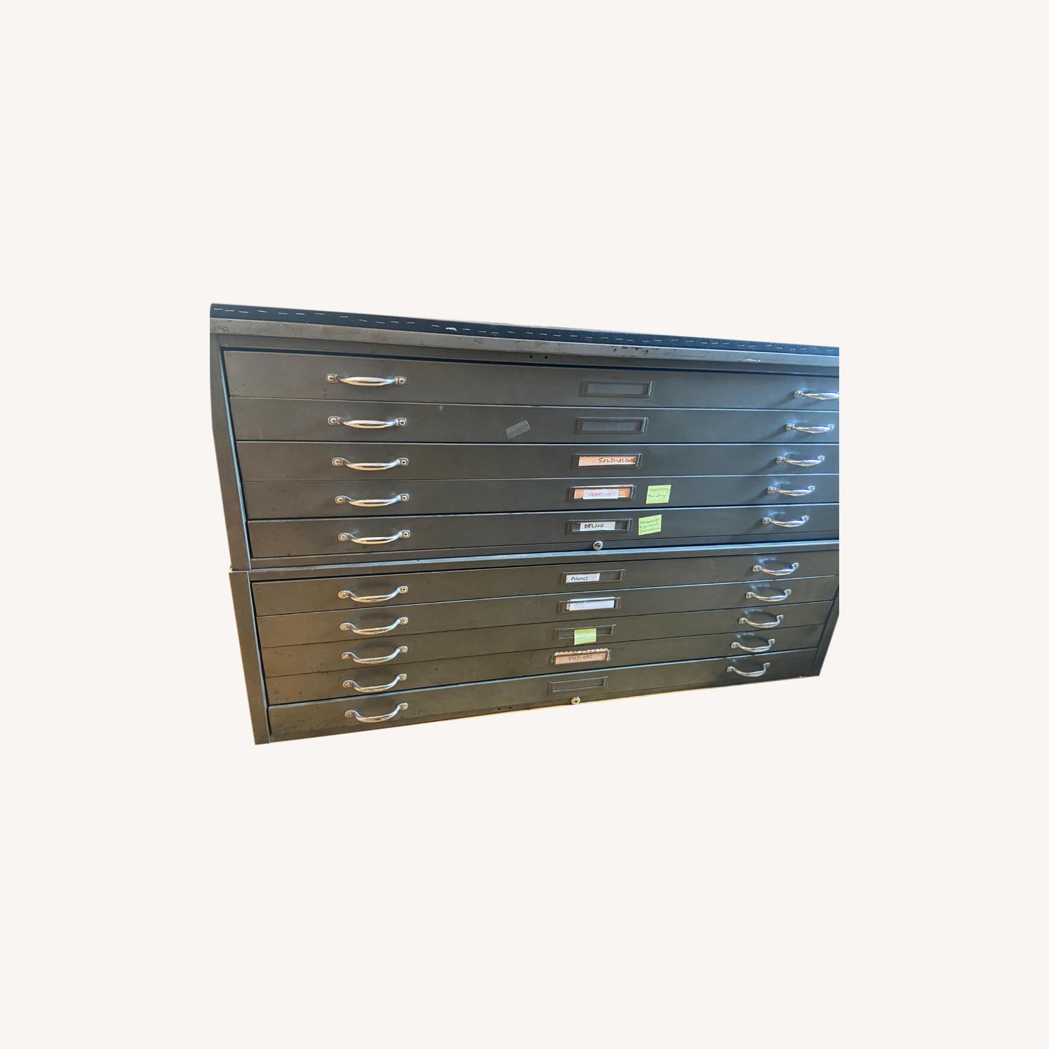 Flat file good for Art/Blueprints/Maps - AptDeco