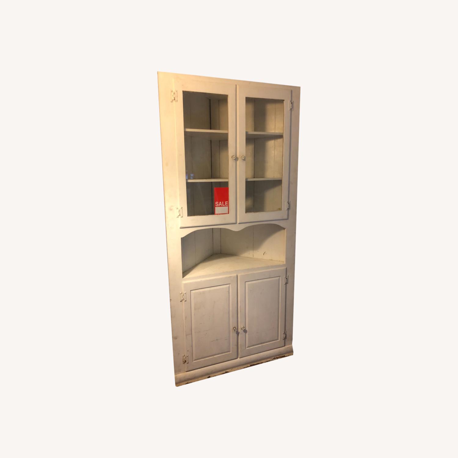 White Corner Curio - AptDeco