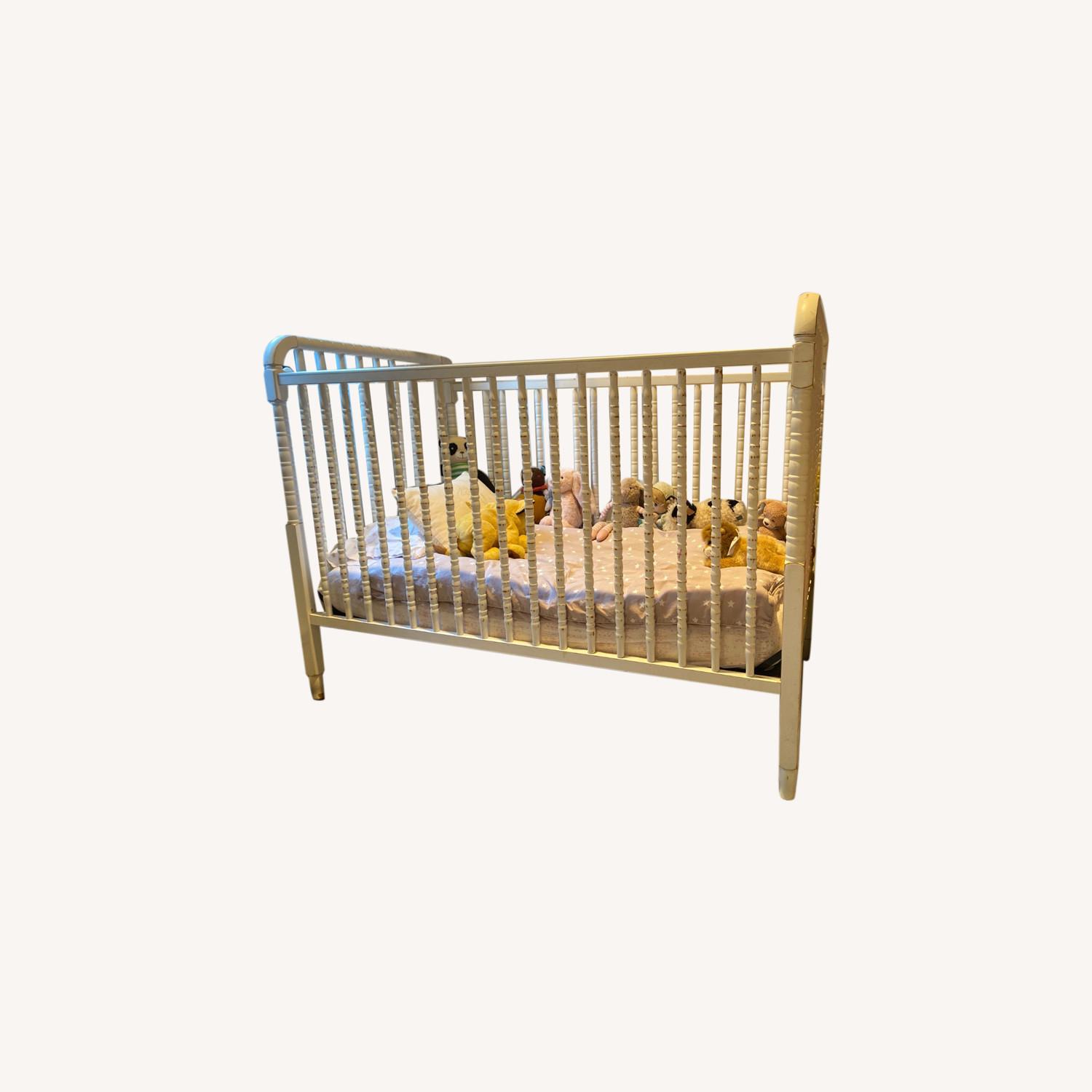Crib from ABC Home - AptDeco