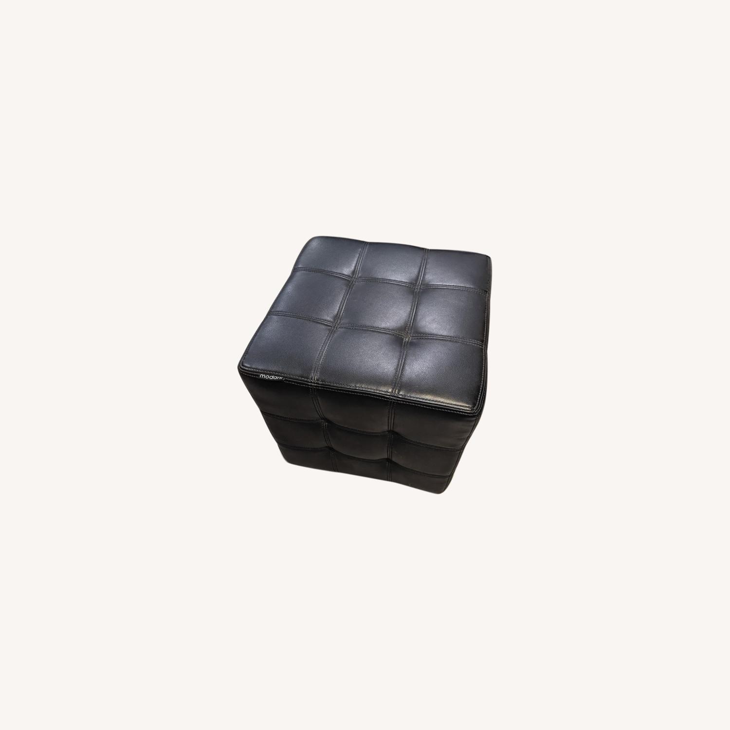 Modani Tedo Stool - AptDeco