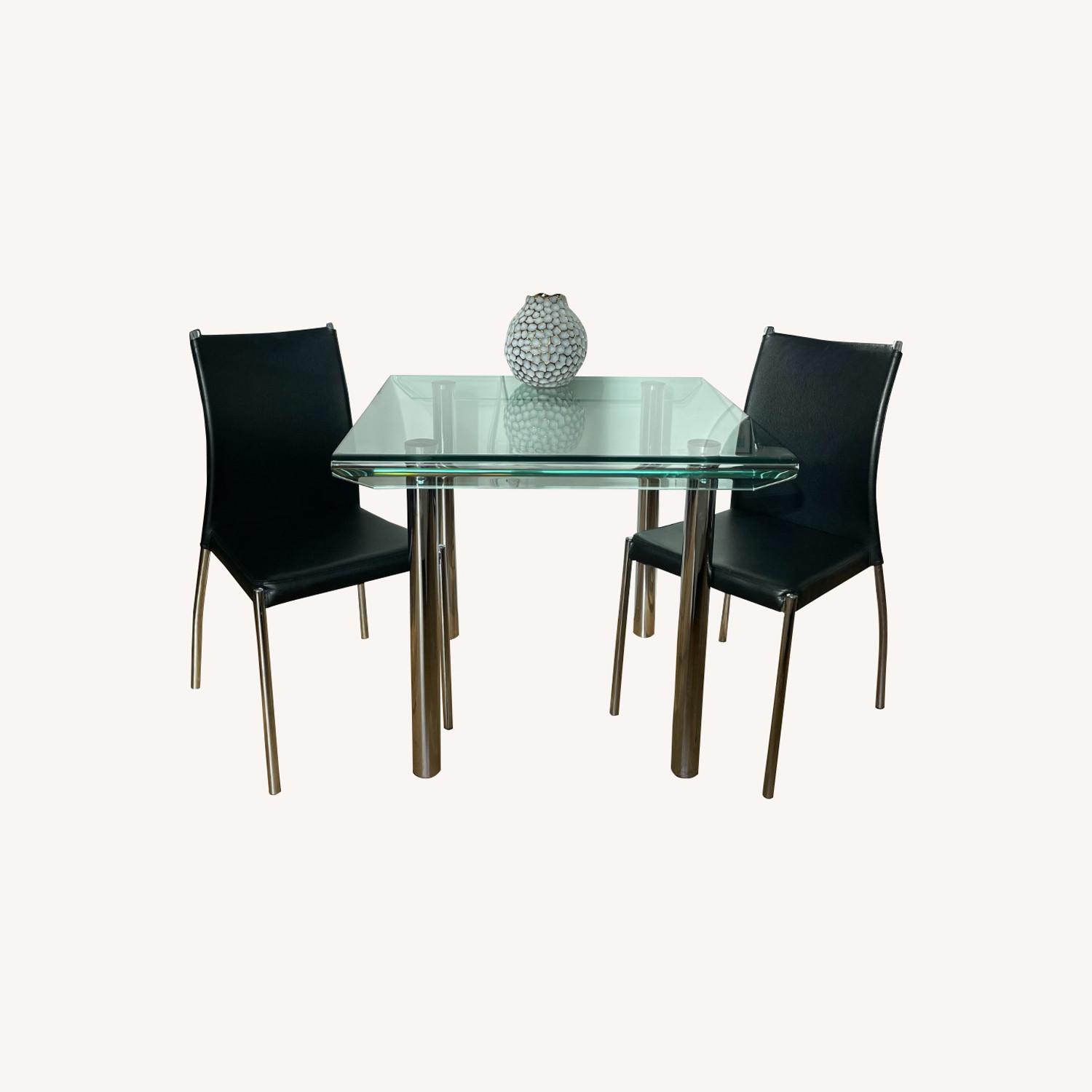Modern Dining Table and Chairs - AptDeco