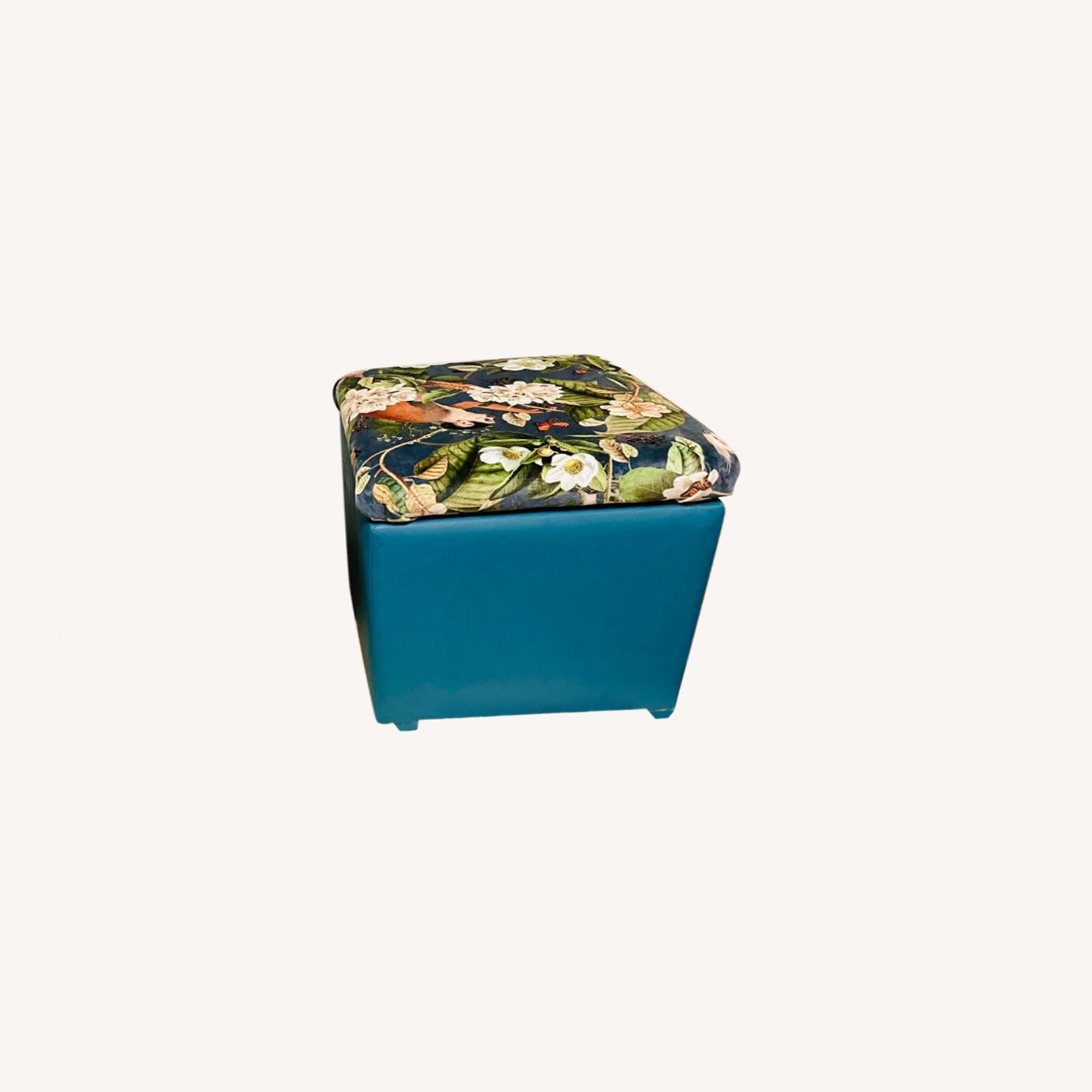 Stylish, Colorful Storage Ottomans - AptDeco