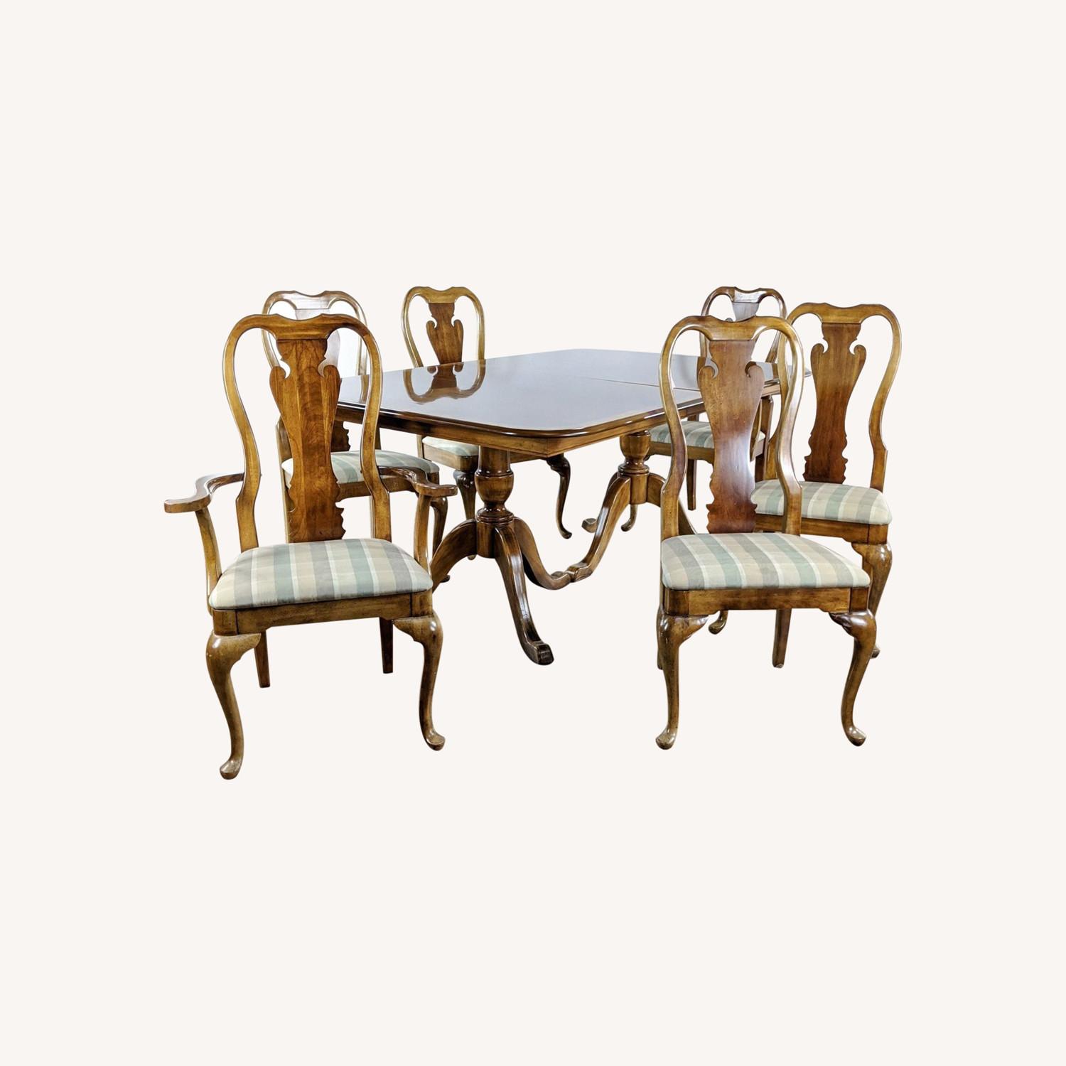 Thomasville Seven-Piece Queen Anne Style Dining Set - AptDeco