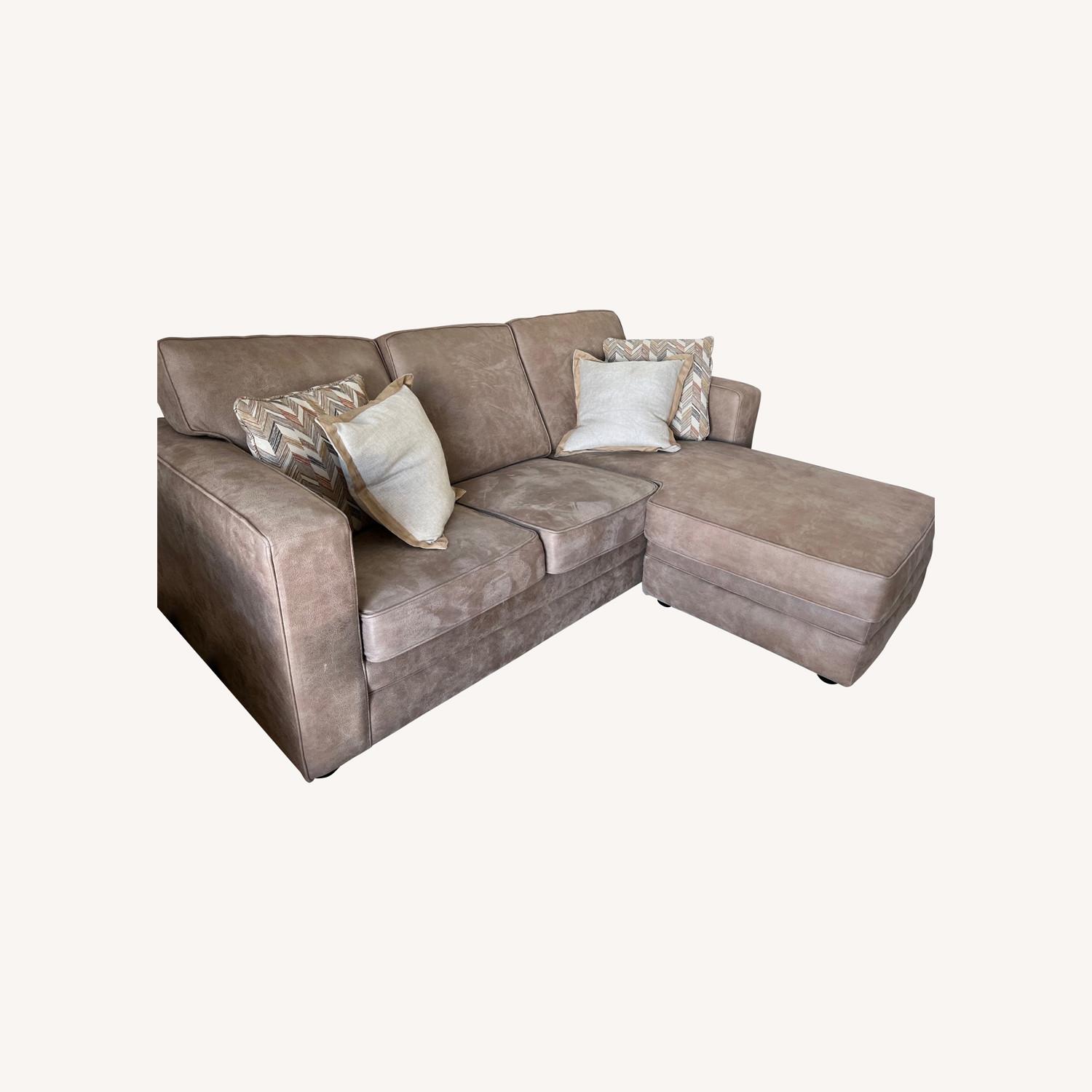 Raymour & Flanigan Full Sleeper Sofa - w reversible Chaise - AptDeco