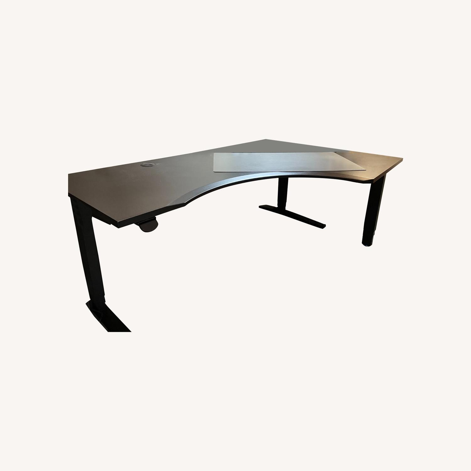 UPLIFT Sit to Stand Curved Corner Desk