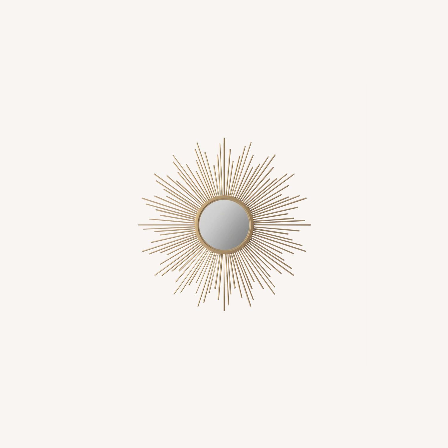 Round Sunburst Wall Decor Mirror - AptDeco