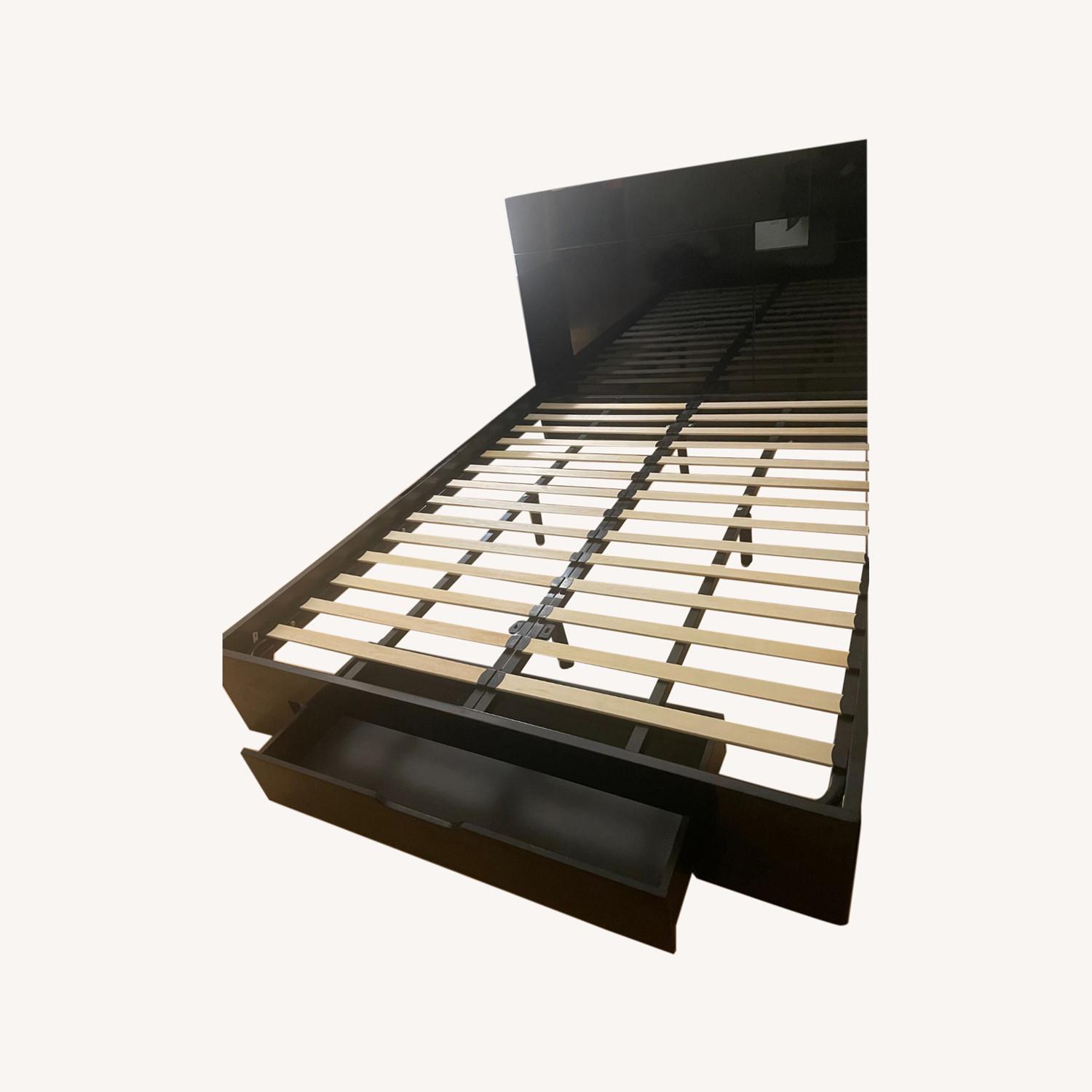 Wayfair Platform Wood Bedframe - AptDeco