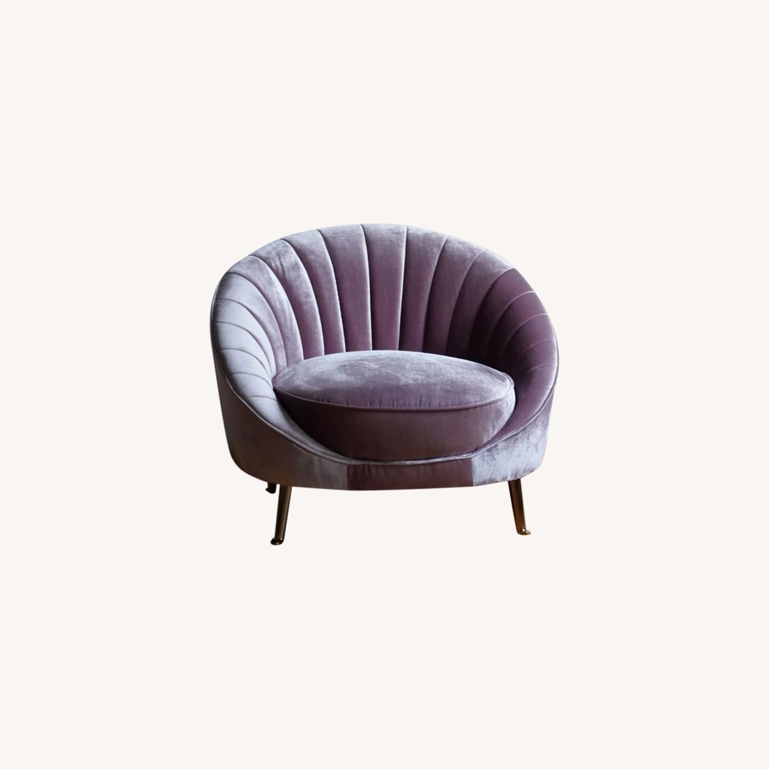 Pink Velvet Seashell Accent Chair - AptDeco