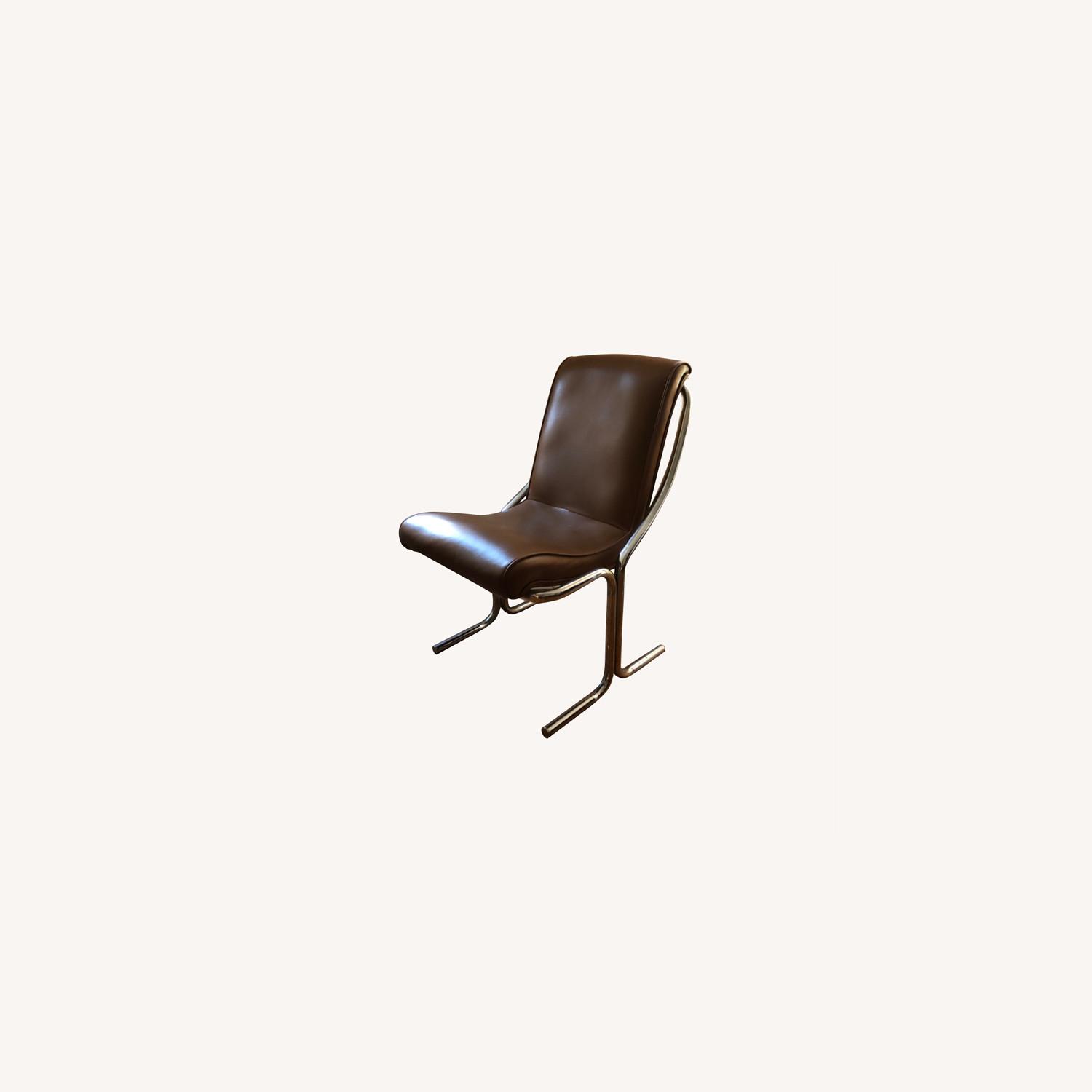 Vintage Jerry Johnson Chair from the 70s - AptDeco
