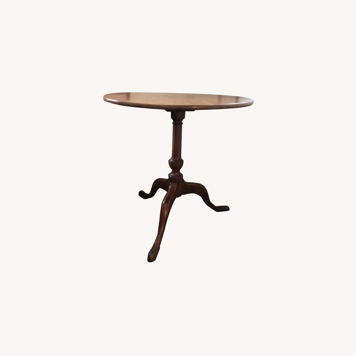 Antique Round Table - AptDeco