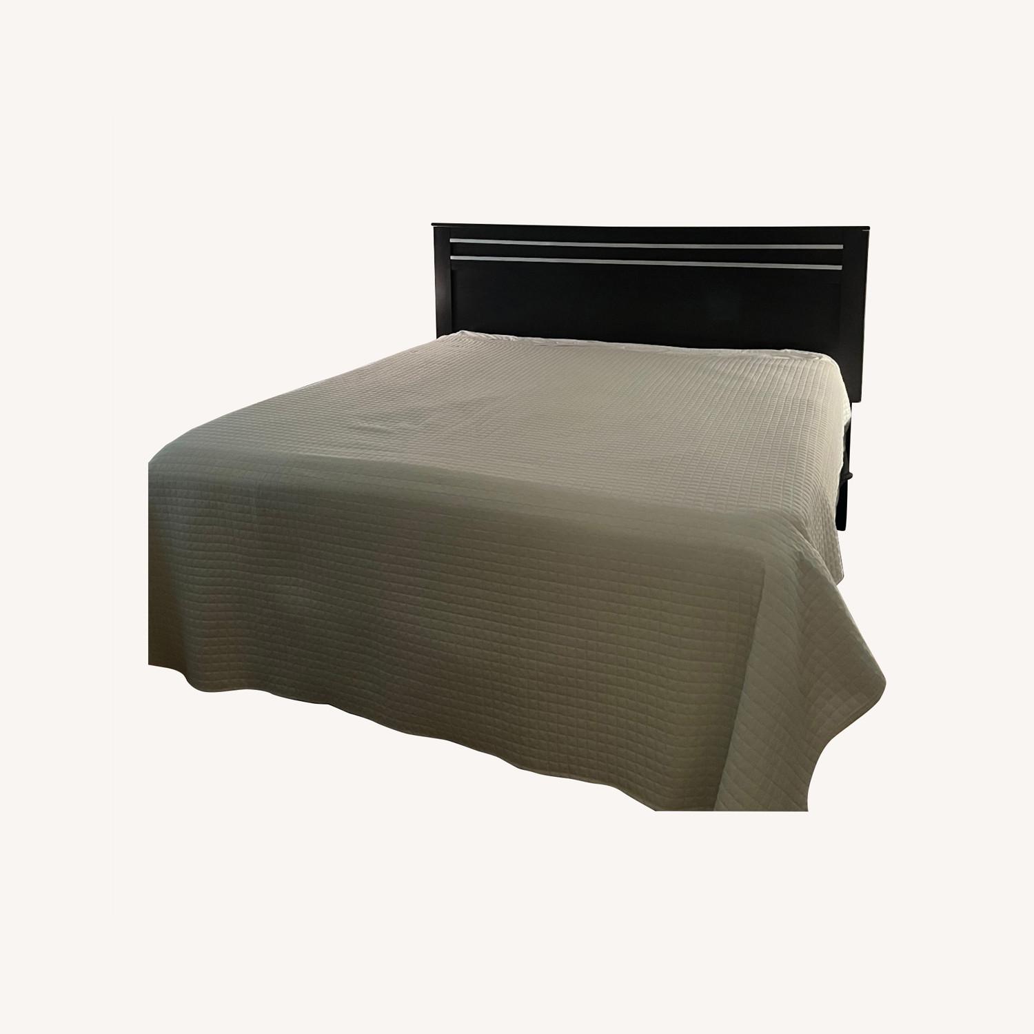 Cort King Bed - AptDeco