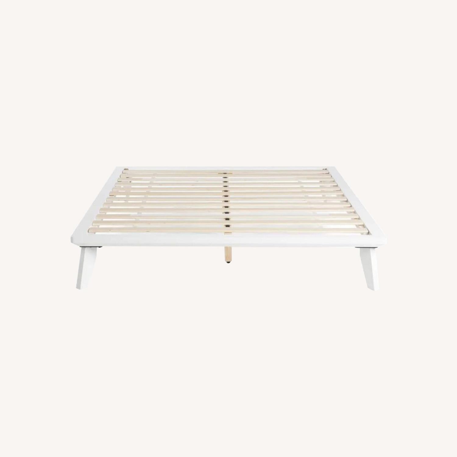 Nectar Wood Platform Bedframe (Full) - AptDeco