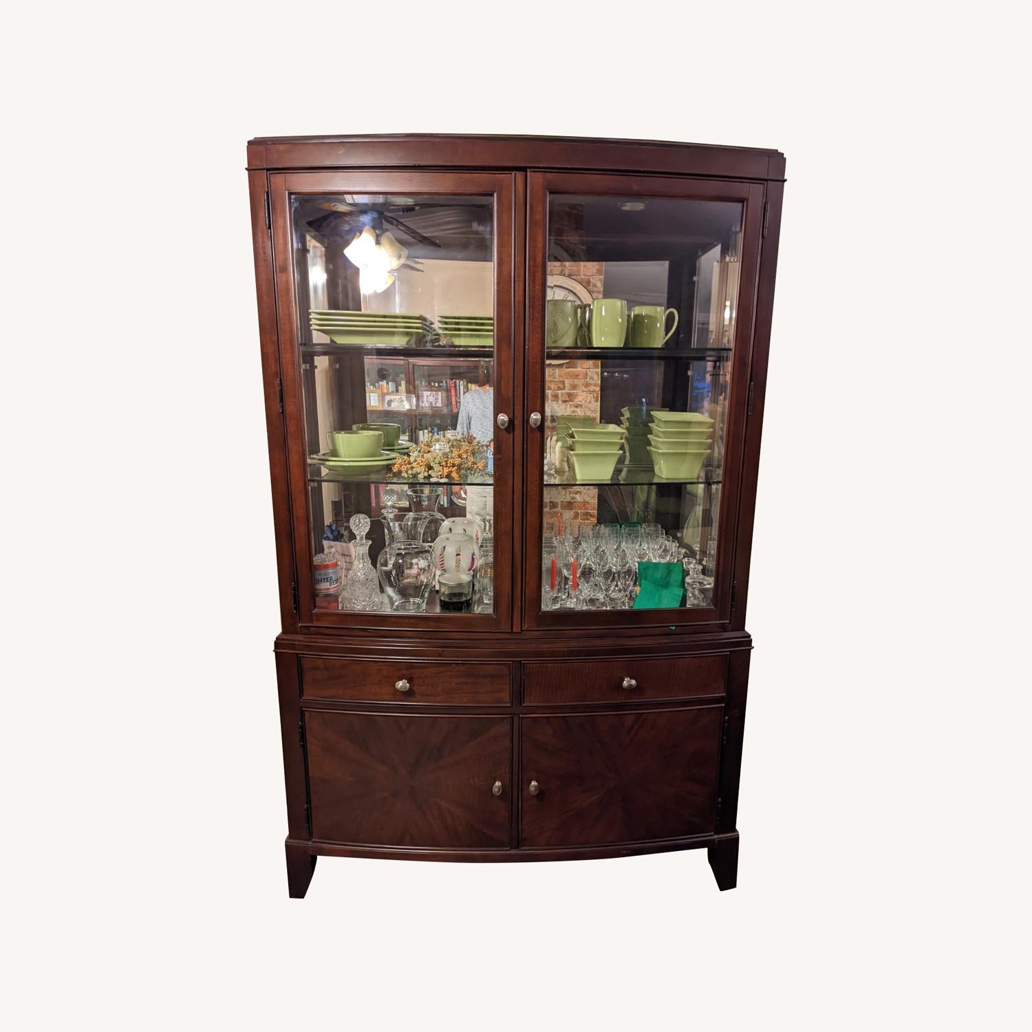 Legacy Classic Storage Unit to House Books - AptDeco