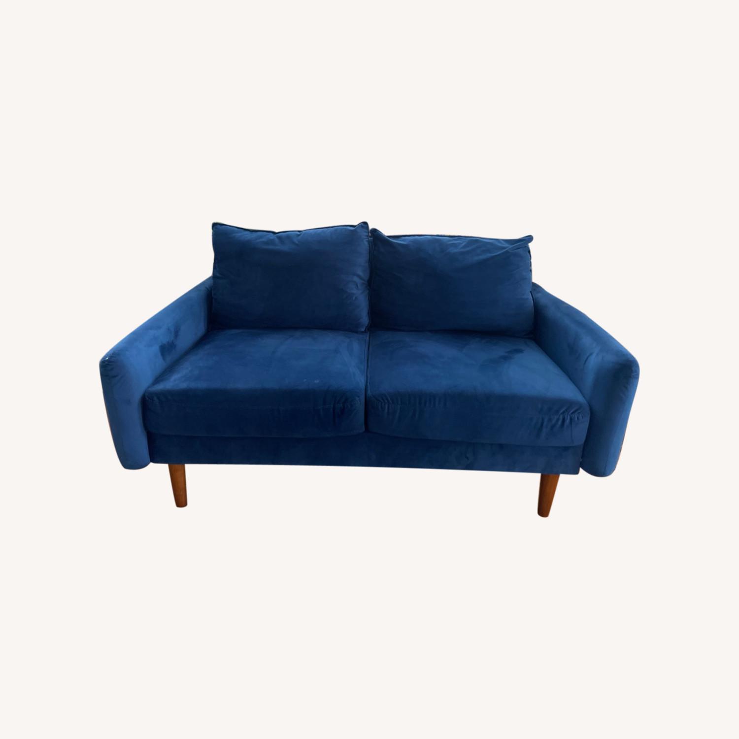 Wayfair Velvet Blue Loveseat - AptDeco