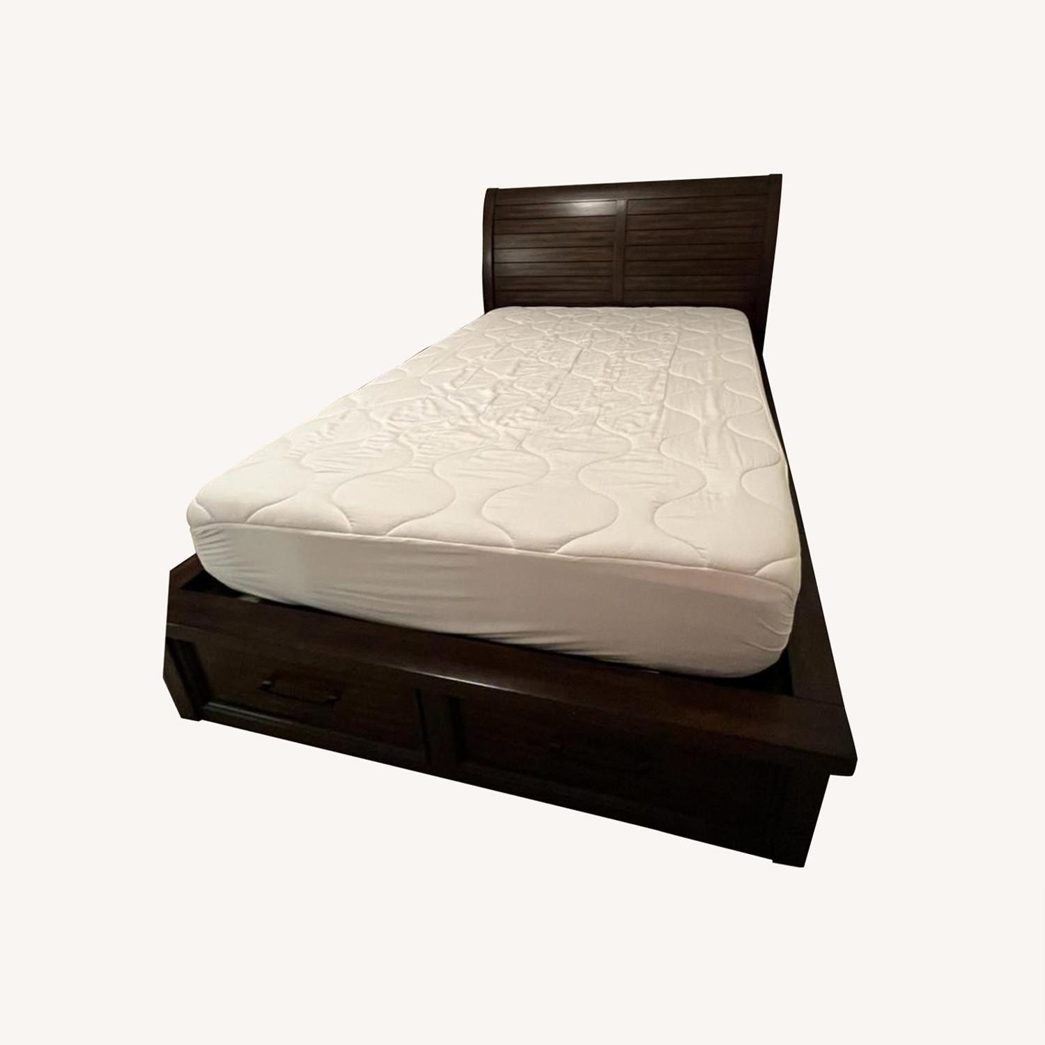 Logan Queen Platform Storage Bed - AptDeco