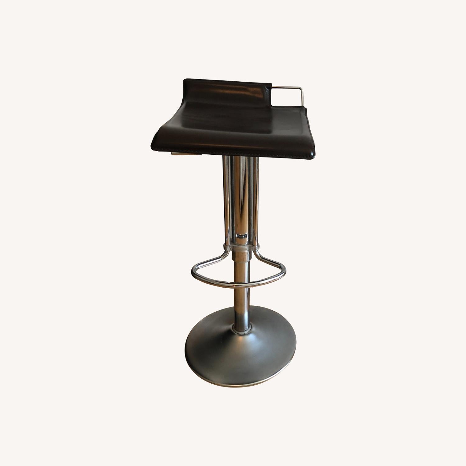 Adjustable Stools, Counter/Bar/Table, Full Swivel - AptDeco