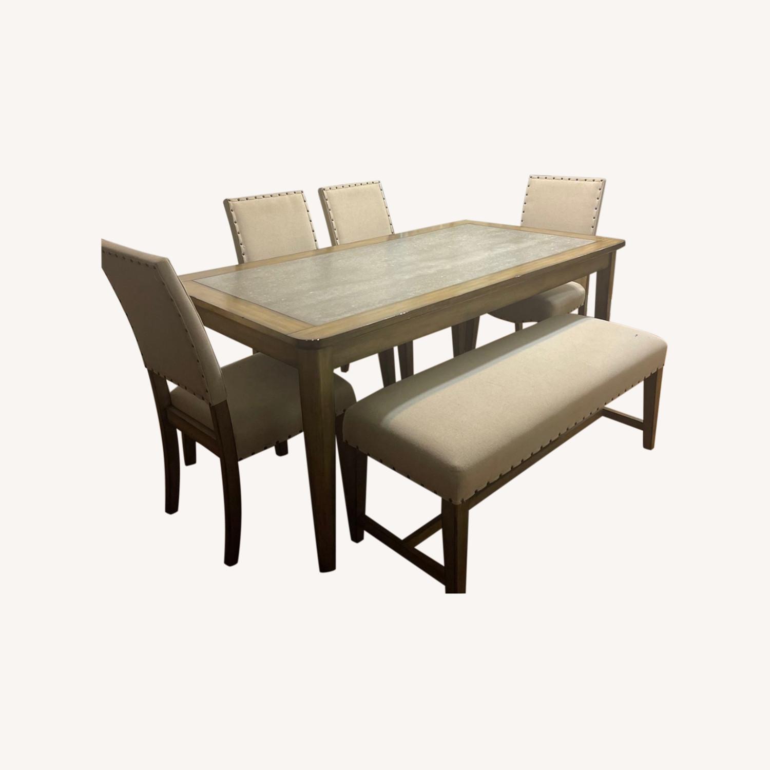 Raymour & Flanigan Dining Set w/bench - AptDeco