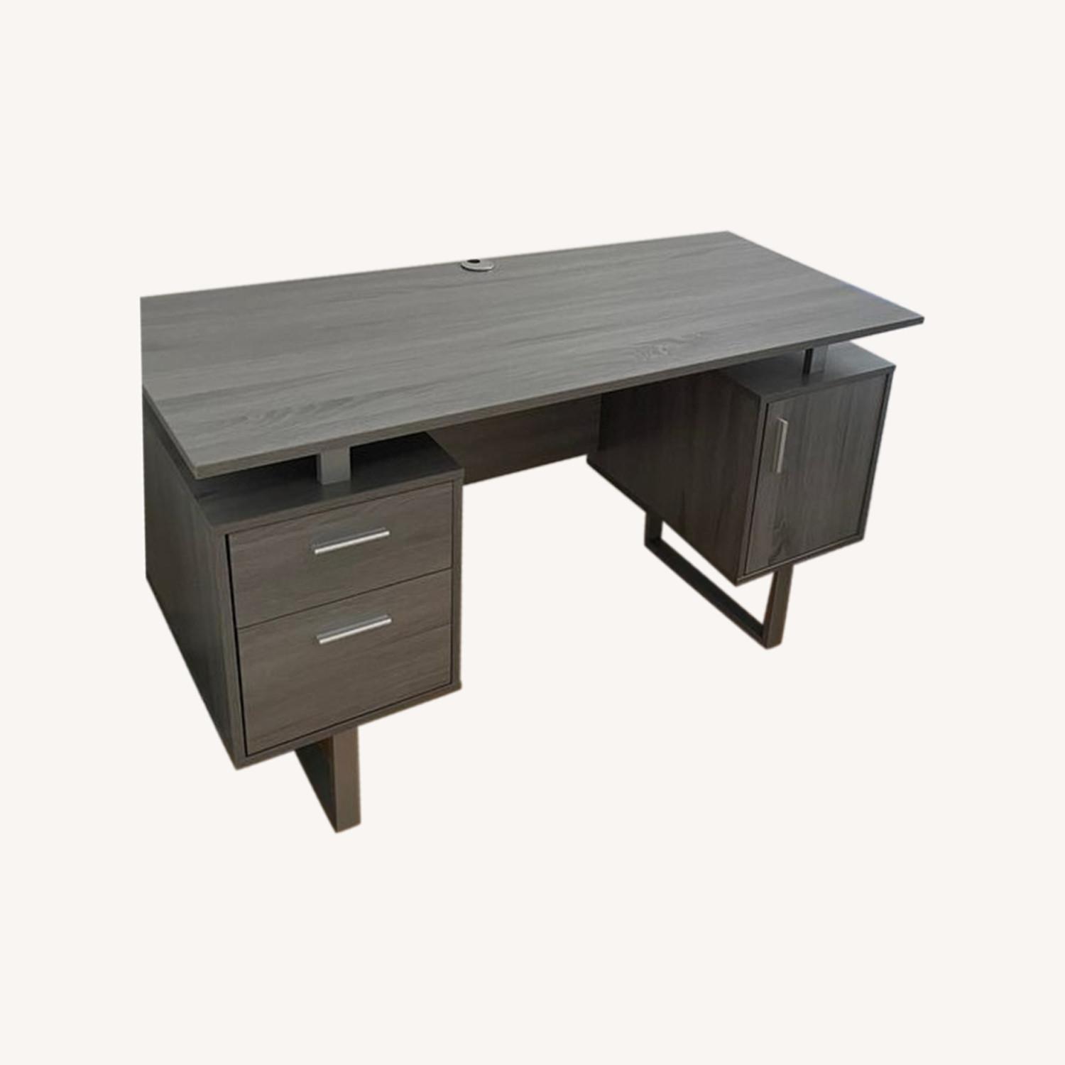 Tiered Office Desk - AptDeco